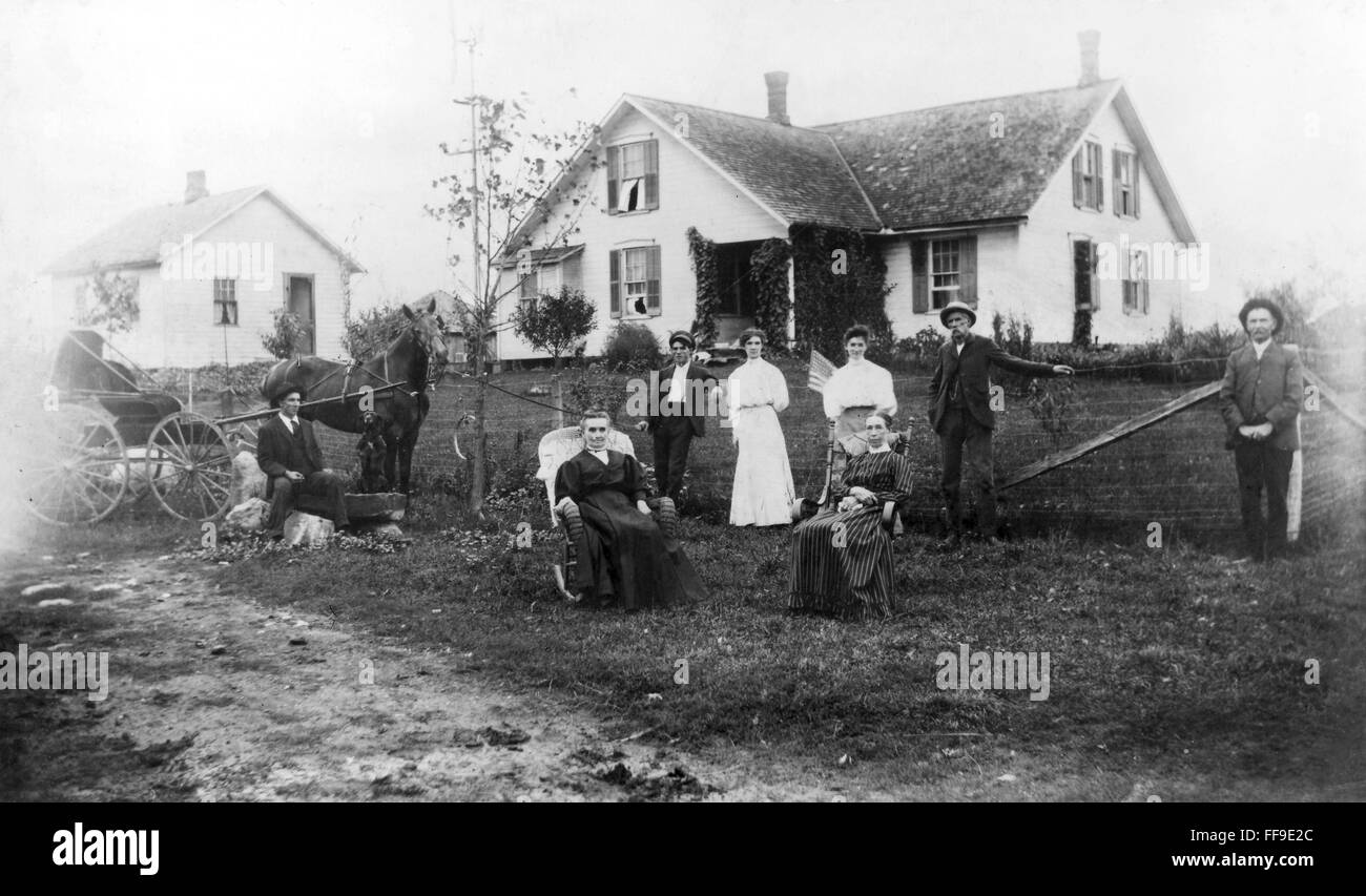 Middle class house 1900s High Resolution Stock Photography and Images ...