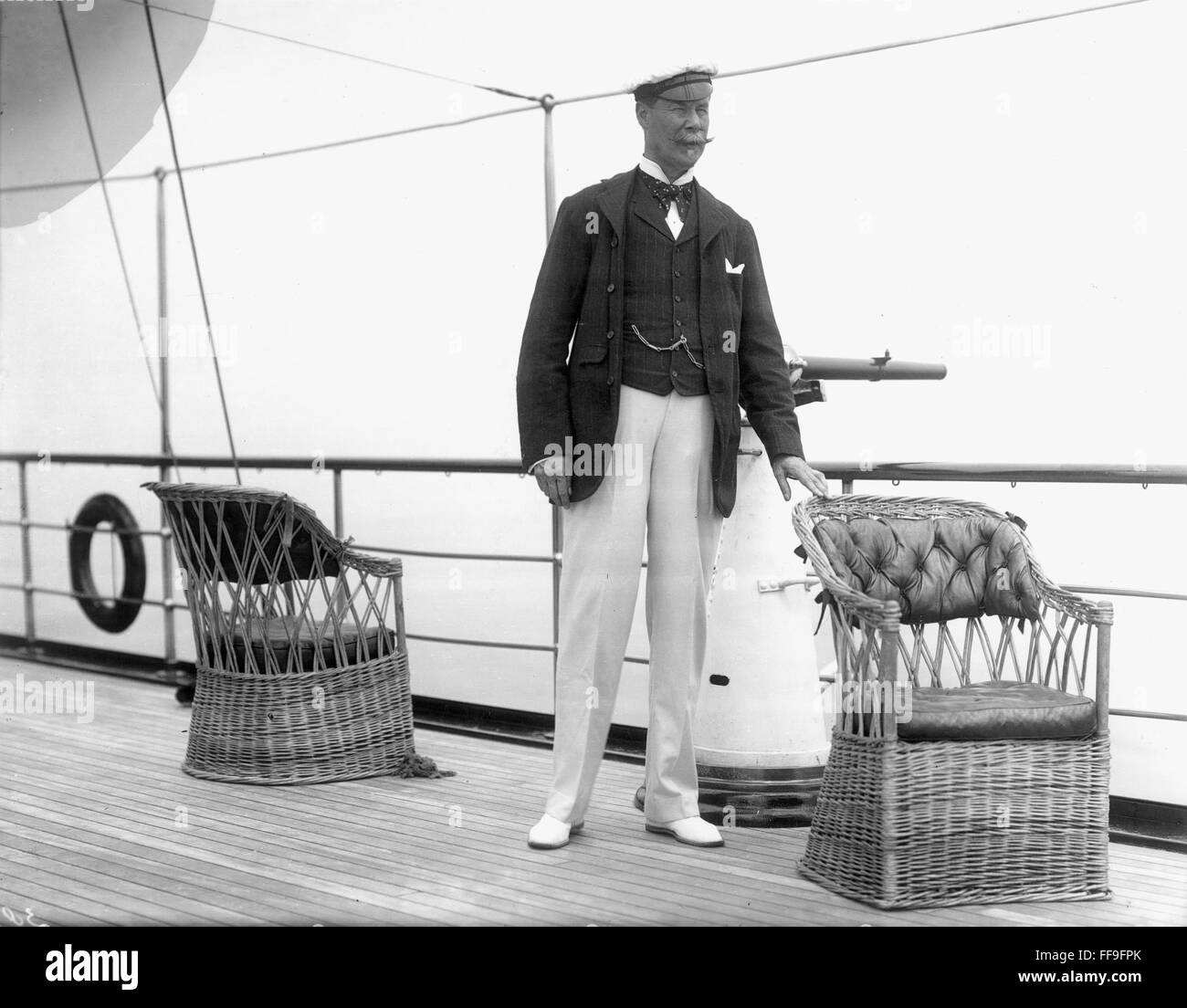 SIR THOMAS LIPTON (1850-1931). /nBritish merchant and yachtsman Stock ...