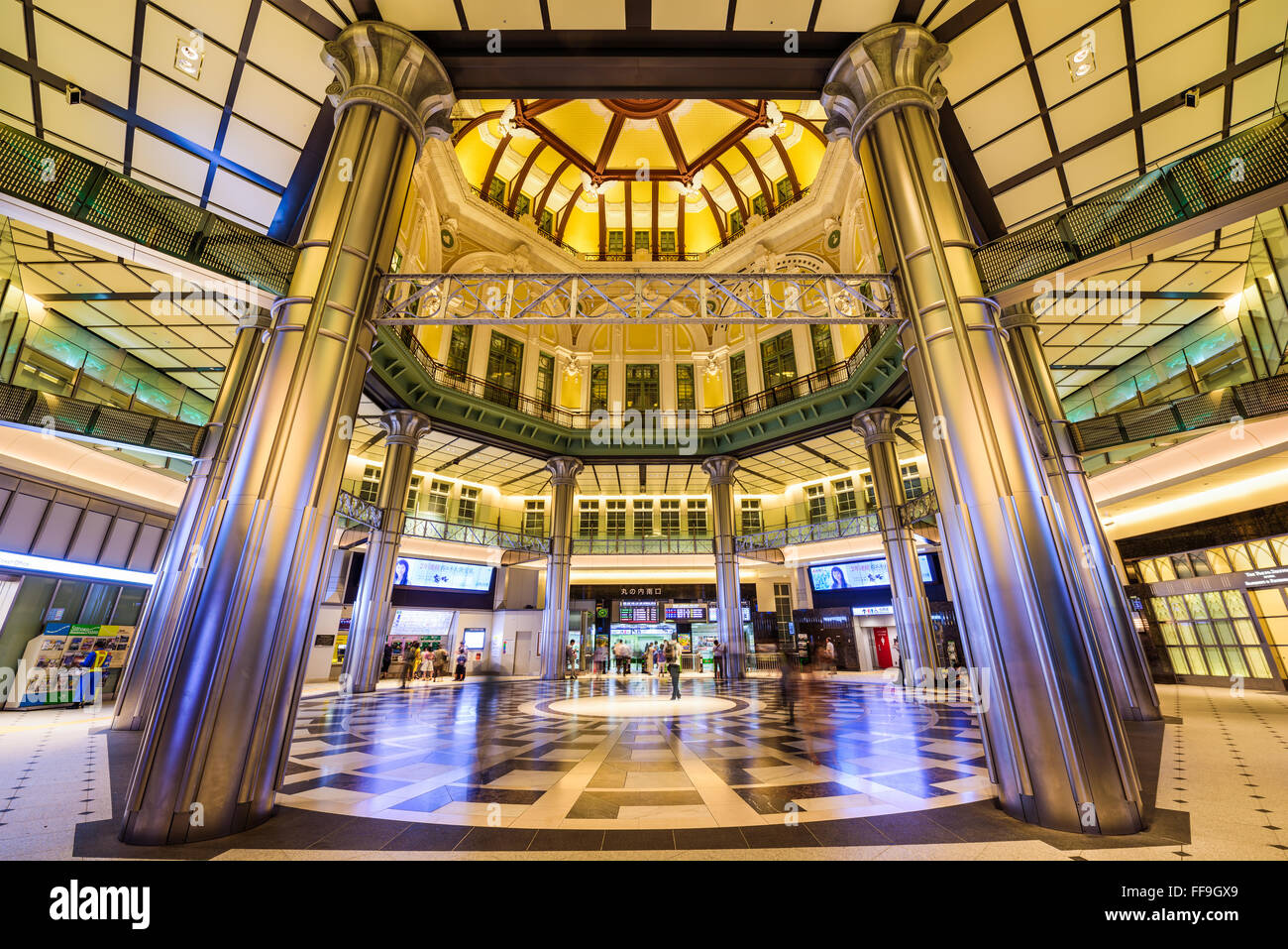 Ticket gate train hi-res stock photography and images - Alamy