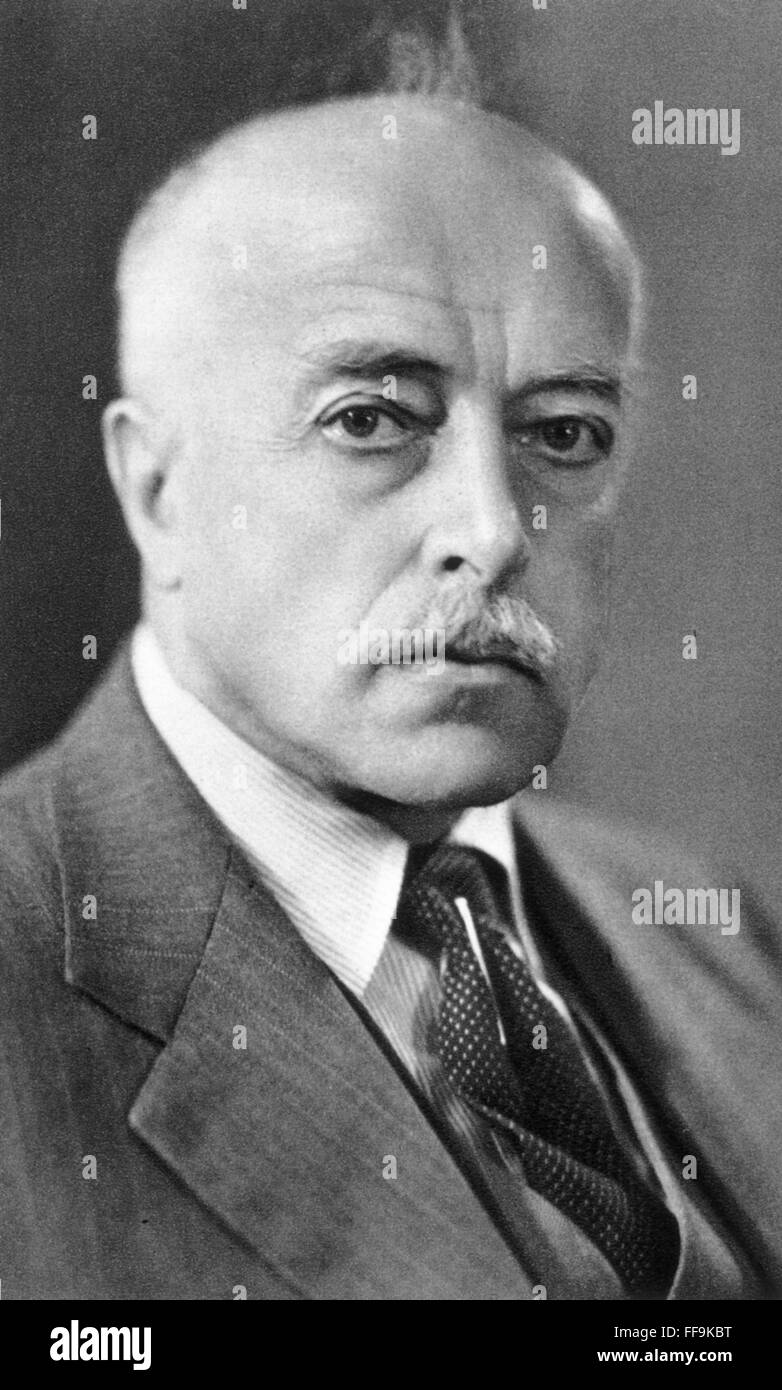 MAX von LAUE (1879-1960). /nGerman physicist Stock Photo - Alamy