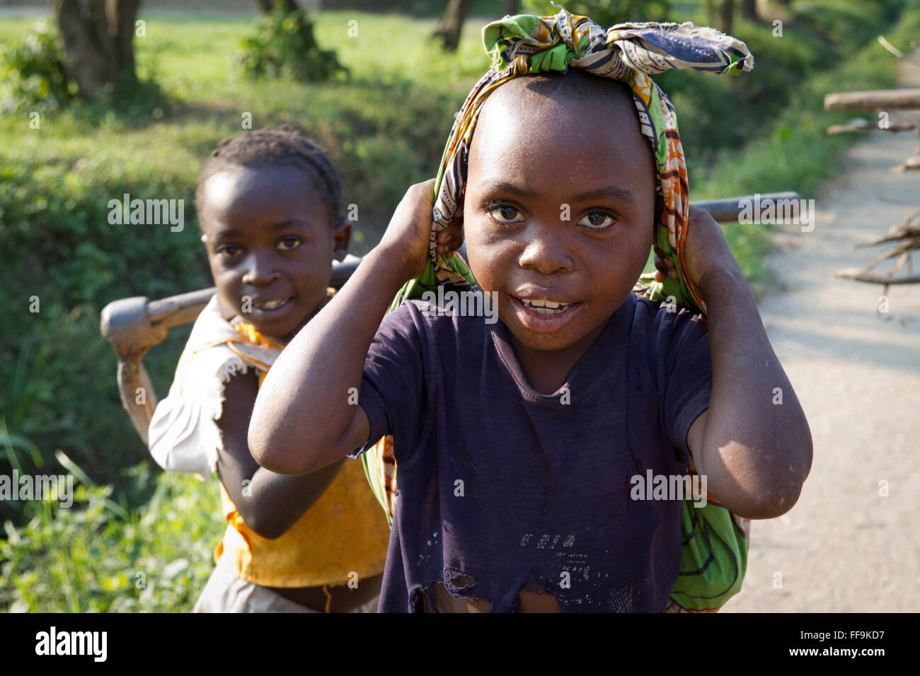 Congo children farm hi-res stock photography and images - Alamy