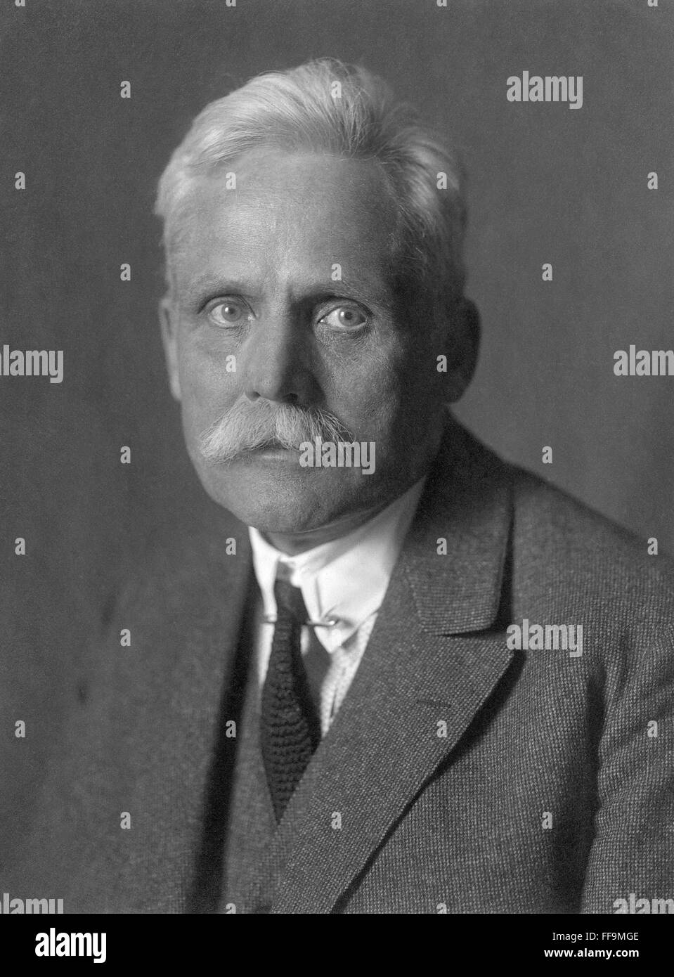 WILHELM WIEN (1864-1928). /nGerman physicist Stock Photo - Alamy