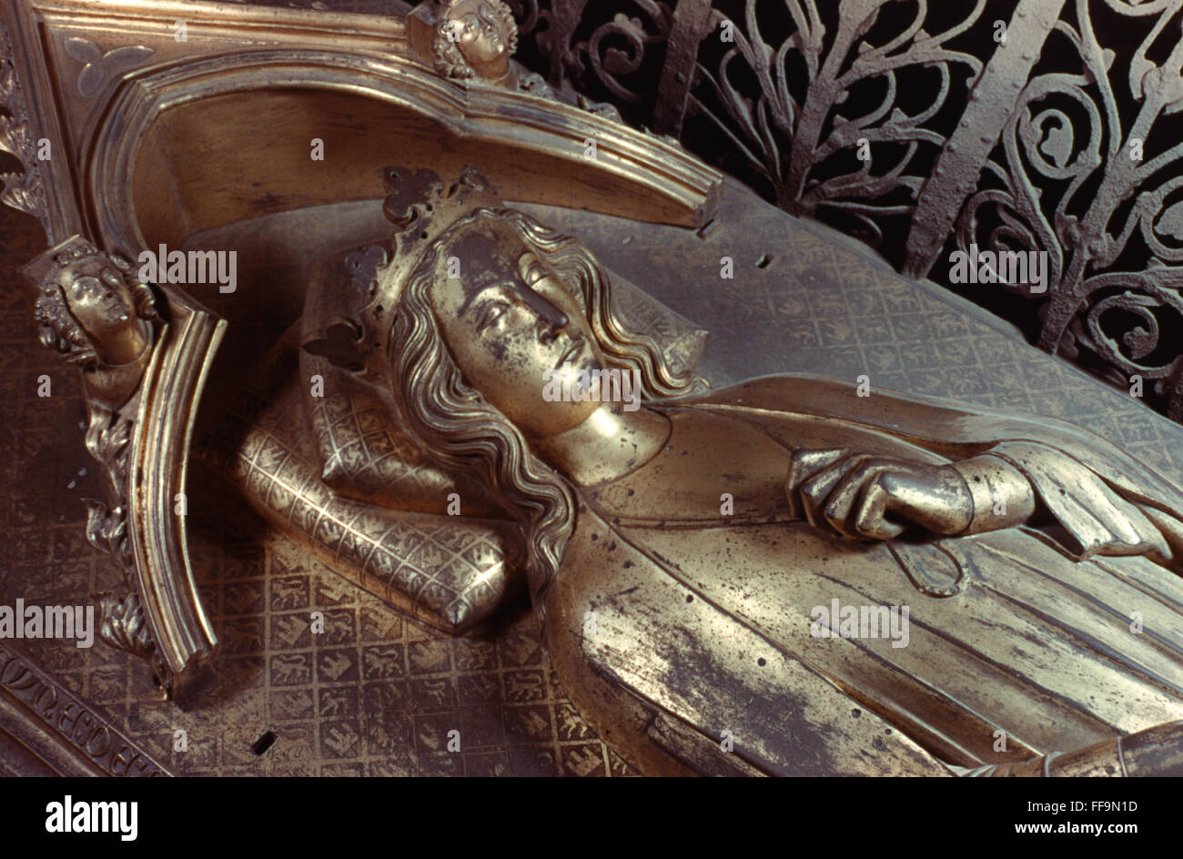 ELEANOR OF CASTILE. /nBronze effigy of Eleanor of Castile (1st Queen of ...