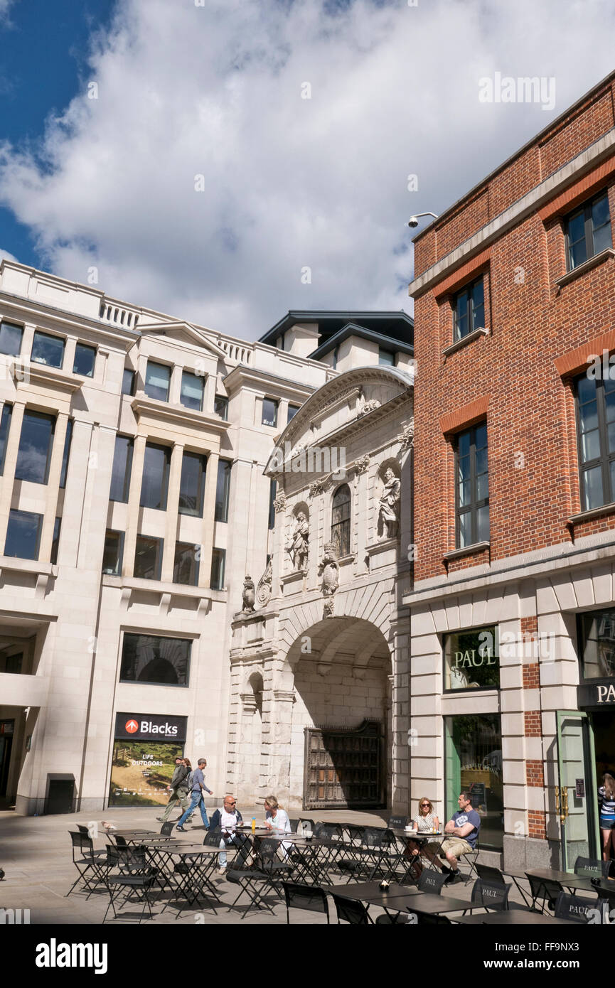 The Temple Bar arch leading to Paternoster Square in London, United ...