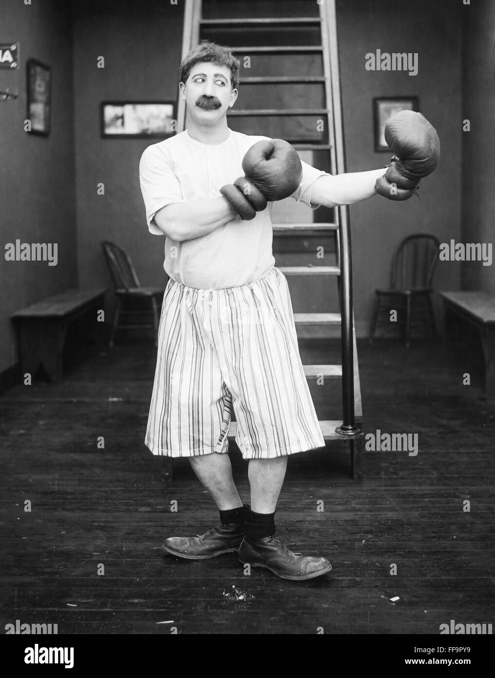 SILENT FILM STILL: BOXING Stock Photo - Alamy