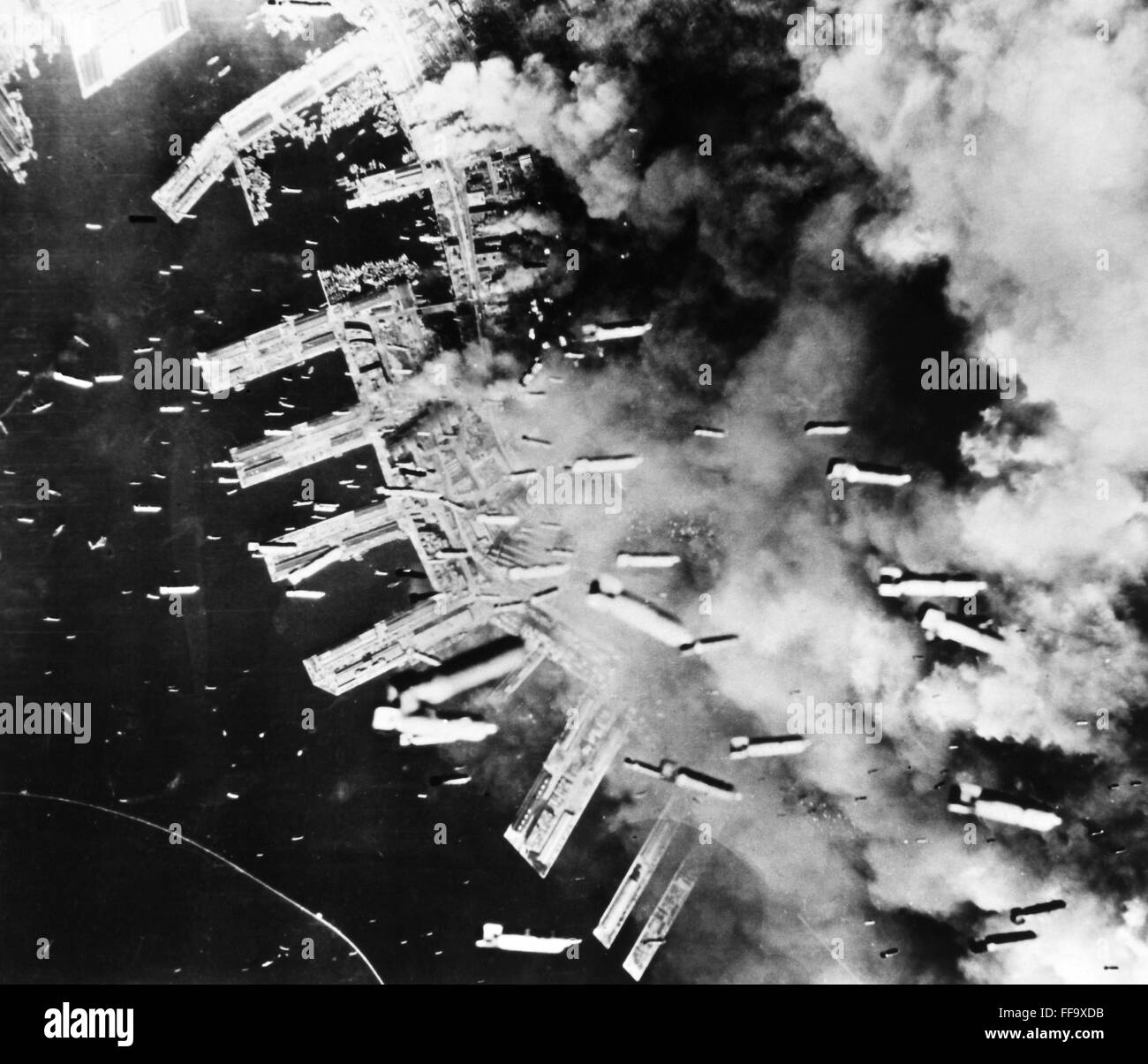 WORLD WAR II: U.S. AIR RAID. /nU.S. B-29 bombers drop thousands of ...