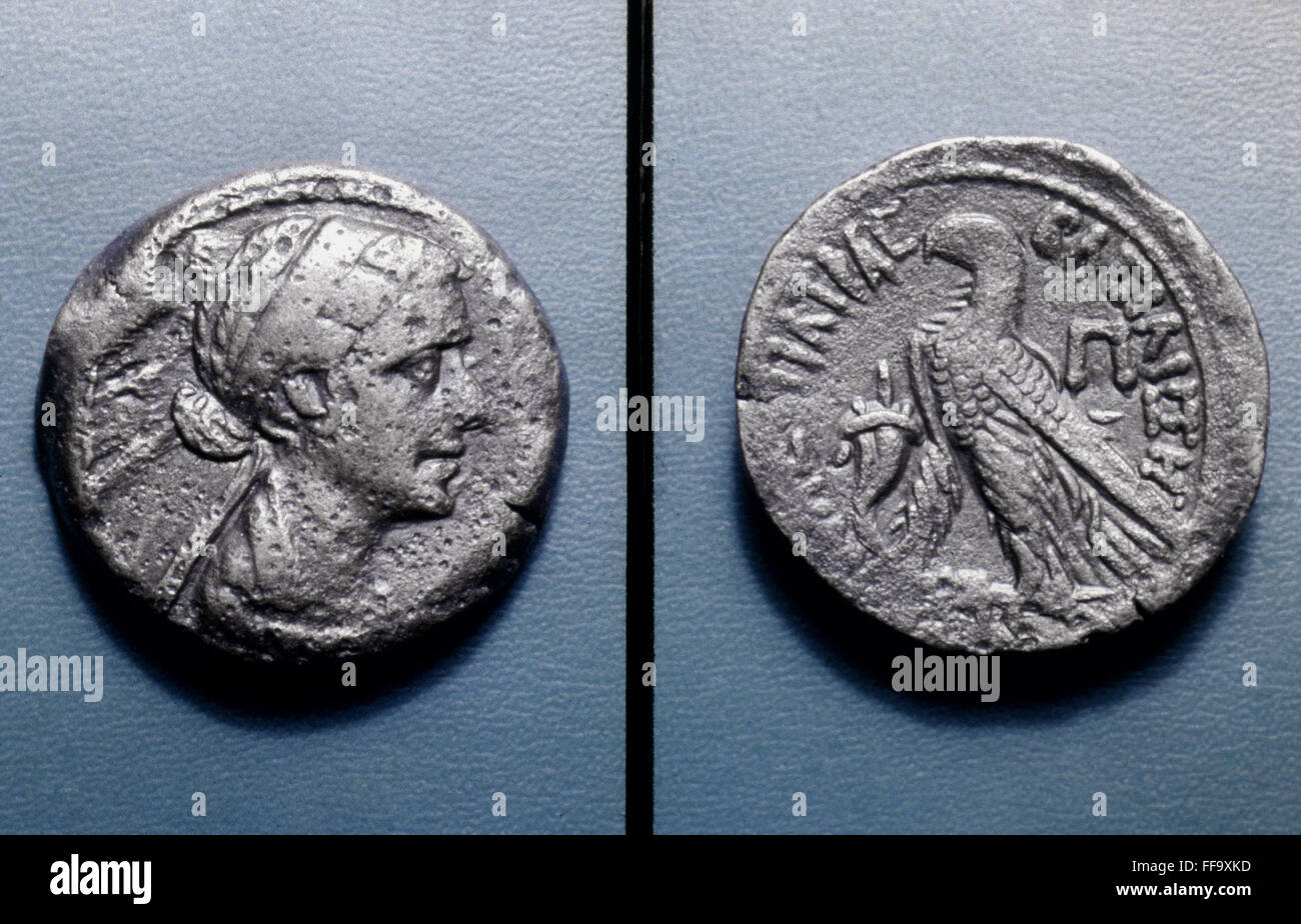 BRONZE 80 UNIT COIN /nof Cleopatra VII of Egypt. 51-30 B.C. Obv ...