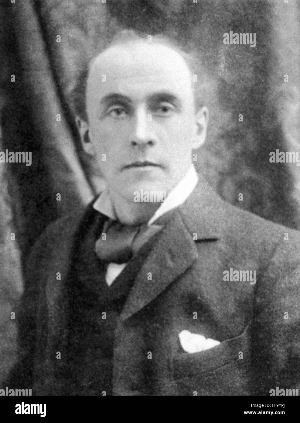 SIR ANTHONY HOPE HAWKINS /n(1863-1933). Pseudonym Anthony Hope. English ...