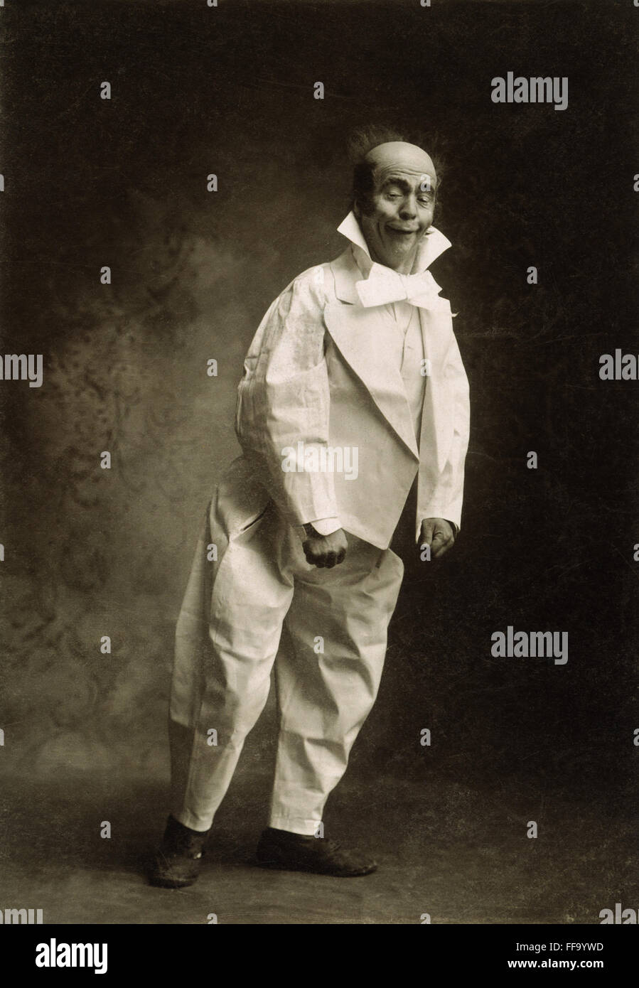 CLOWN, JOHNNY RAY. /nJohnny Ray, a circus clown. Photographed in the ...