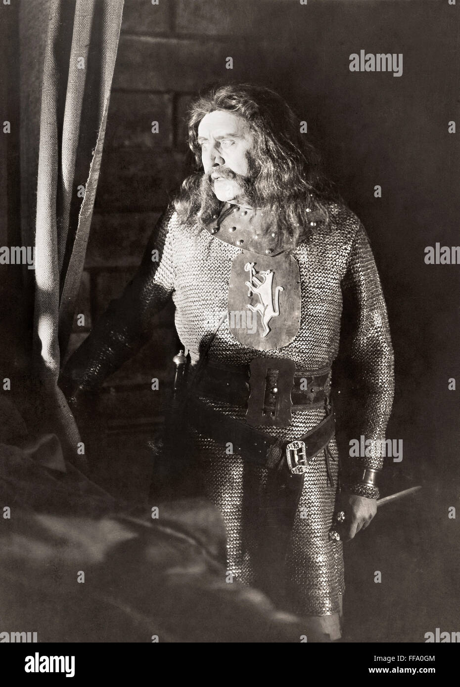 Sir herbert beerbohm tree hi-res stock photography and images - Alamy