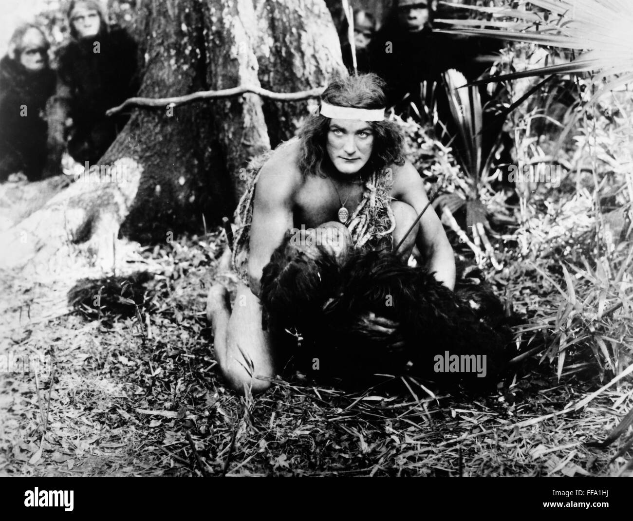 Elmo lincoln tarzan apes 1918 High Resolution Stock Photography and ...