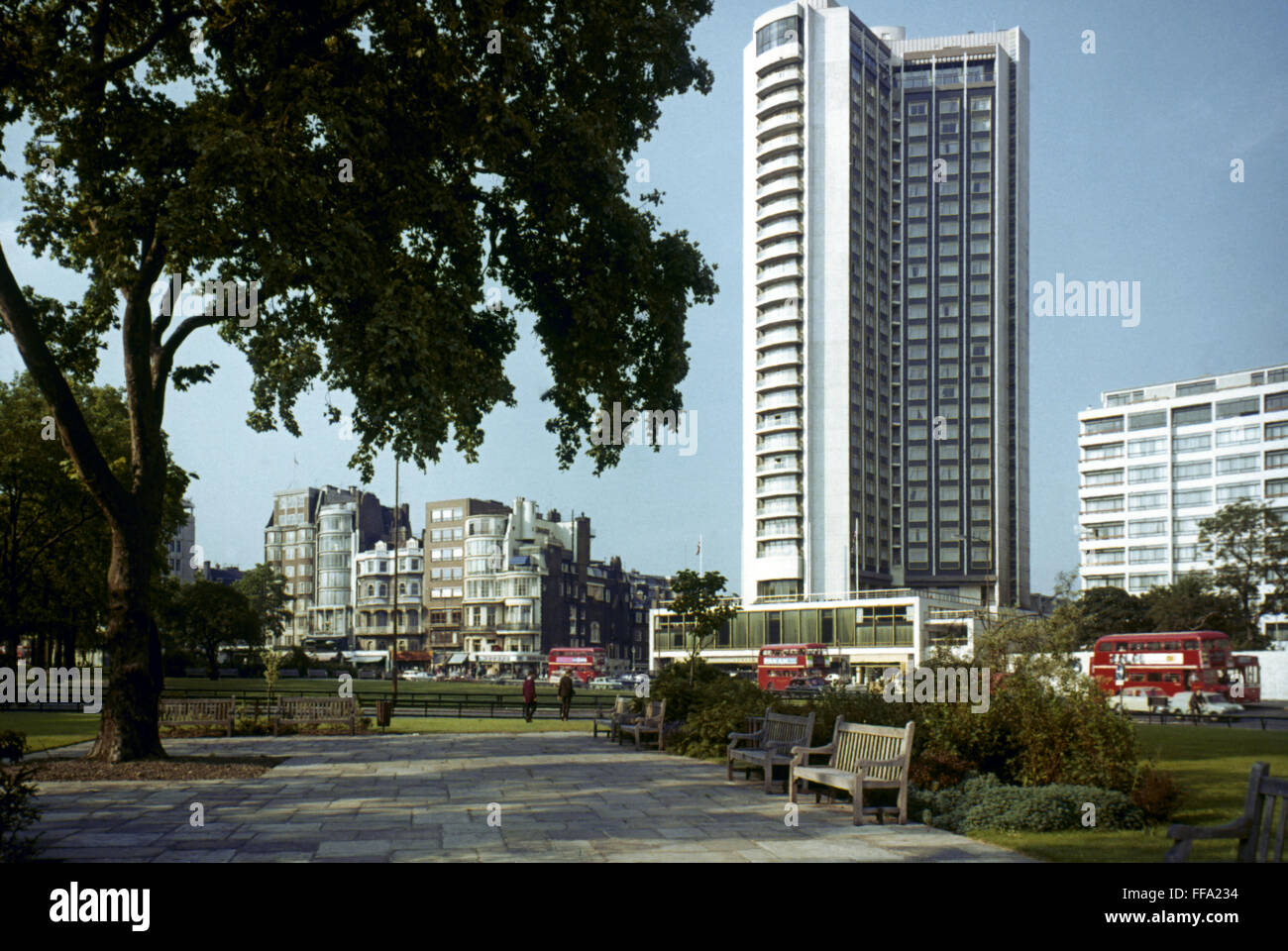 LONDON: HILTON HOTEL Stock Photo - Alamy