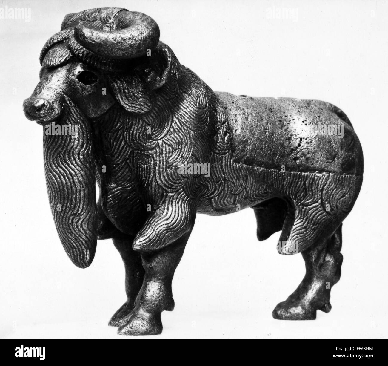 Bison figure hi-res stock photography and images - Alamy