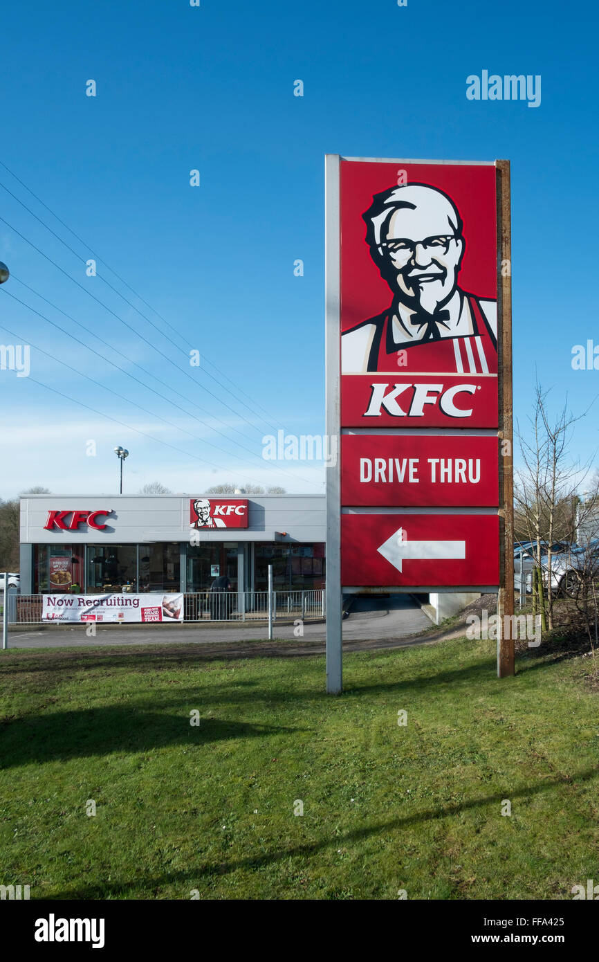 KFC Enham Arch Retail Park, Andover, Hampshire Stock Photo - Alamy