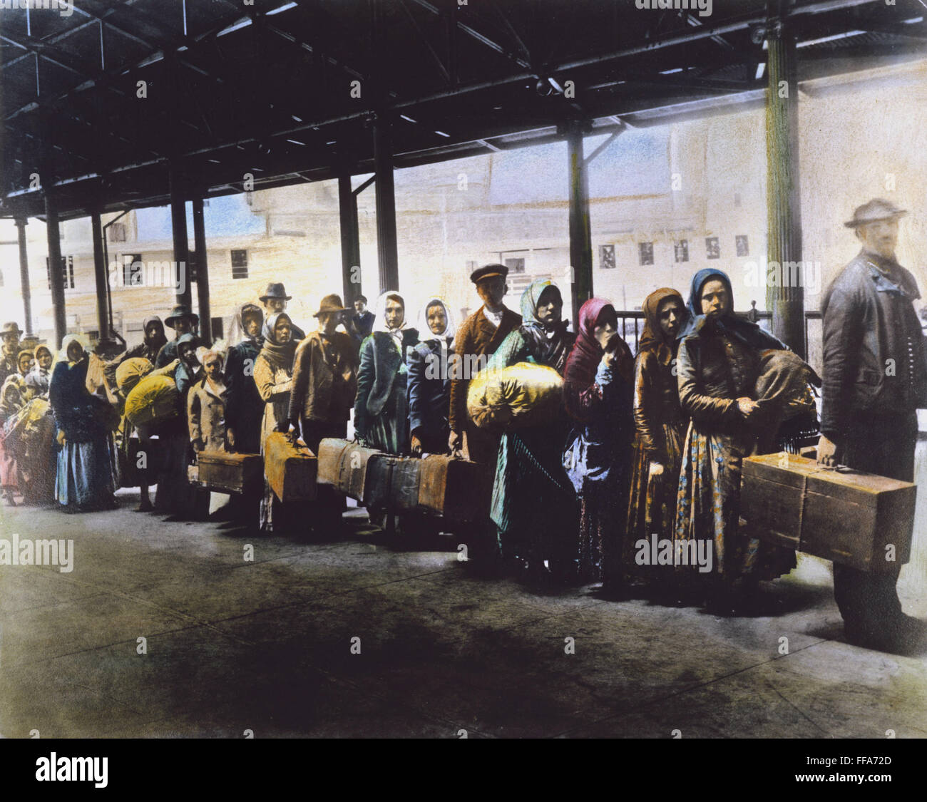 1900 immigrants hi-res stock photography and images - Alamy