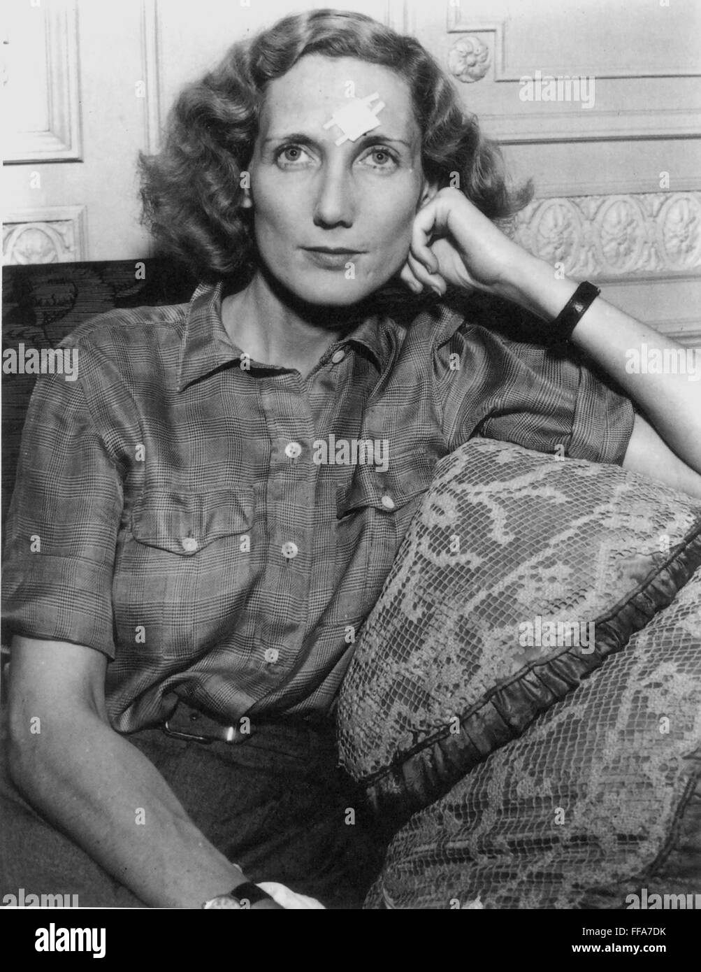 BERYL MARKHAM (1902-1986)./nNee Clutterbuck. English (born in British ...