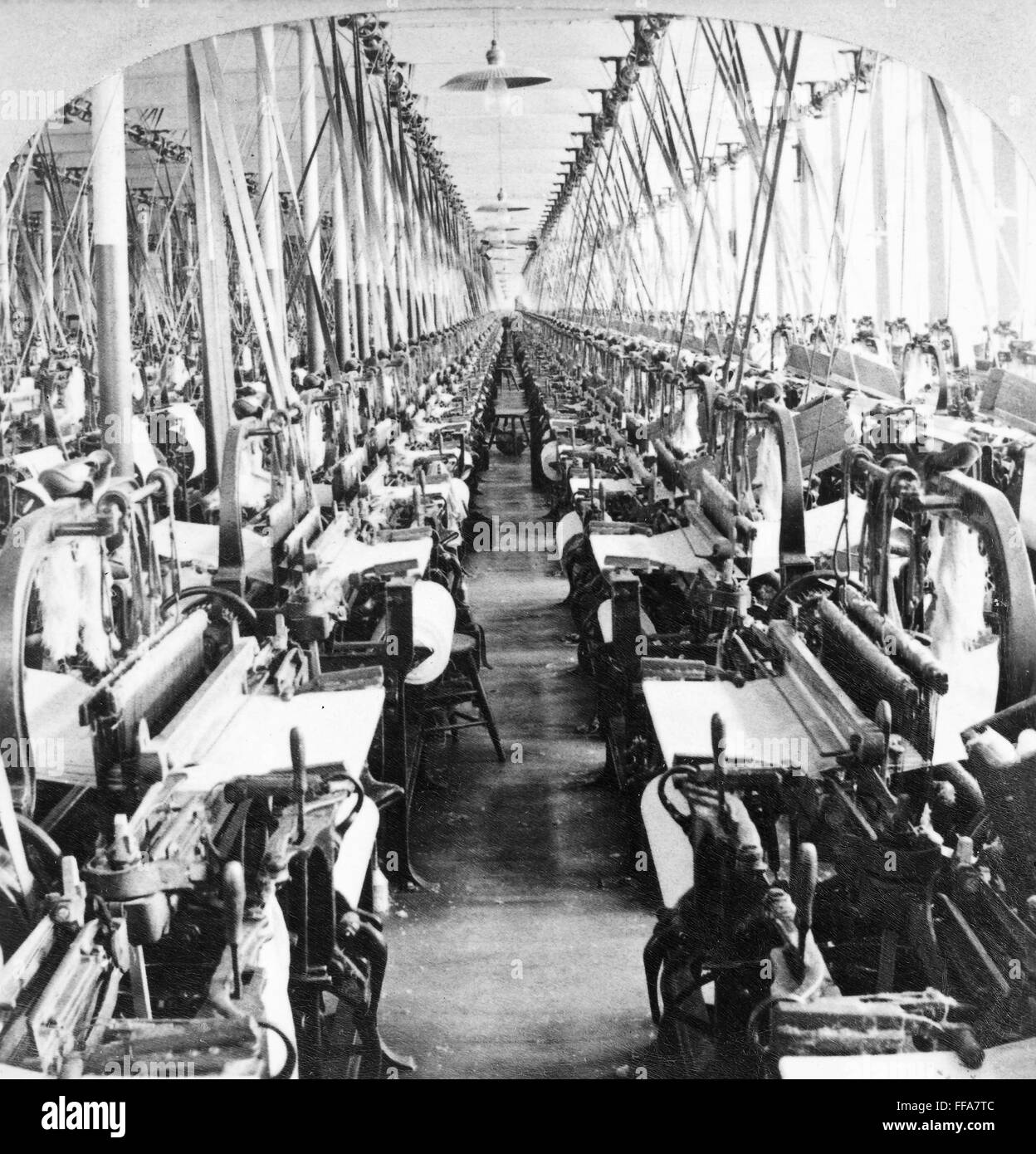 Power looms textile Black and White Stock Photos & Images - Alamy