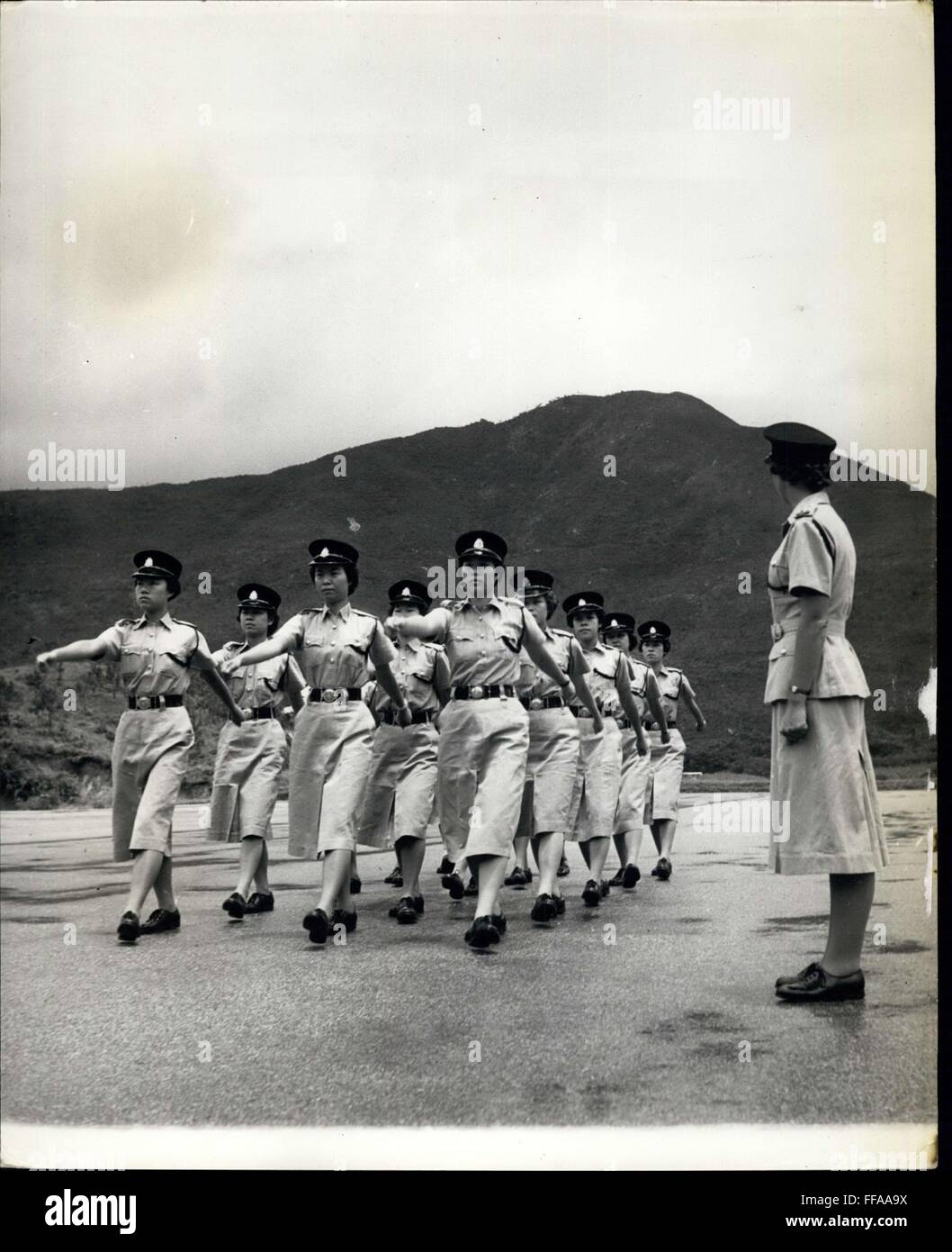 1964 - Hong Kong'w Women Police: Sub-Inspector Margaret Patrick drills ...