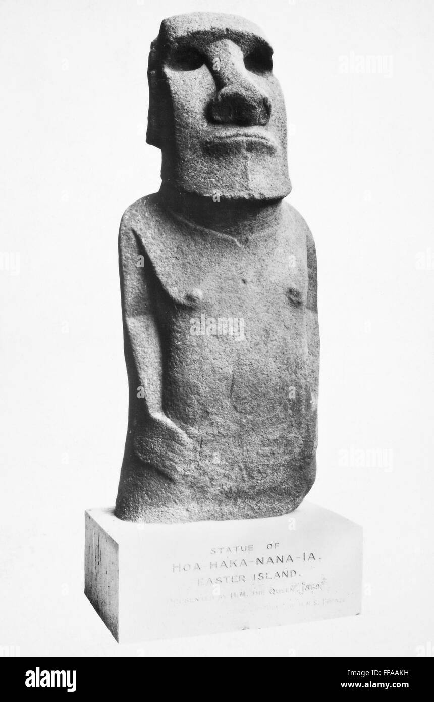EASTER ISLAND: STATUE. /nStone statue called Hoa-Haka-Nana-Ia ...