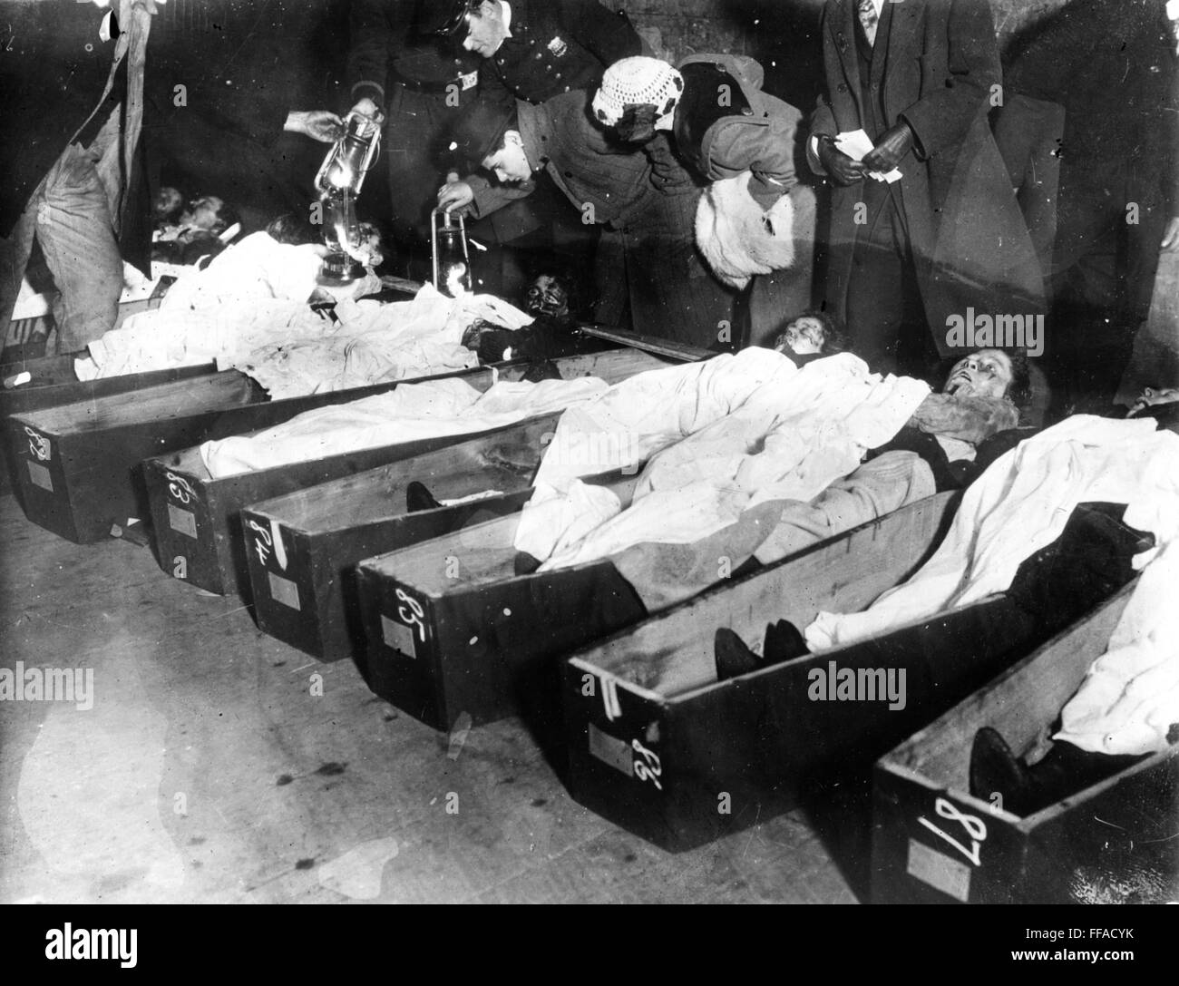 TRIANGLE FACTORY FIRE. /nVictims of the Triangle Shirtwaist Factory ...