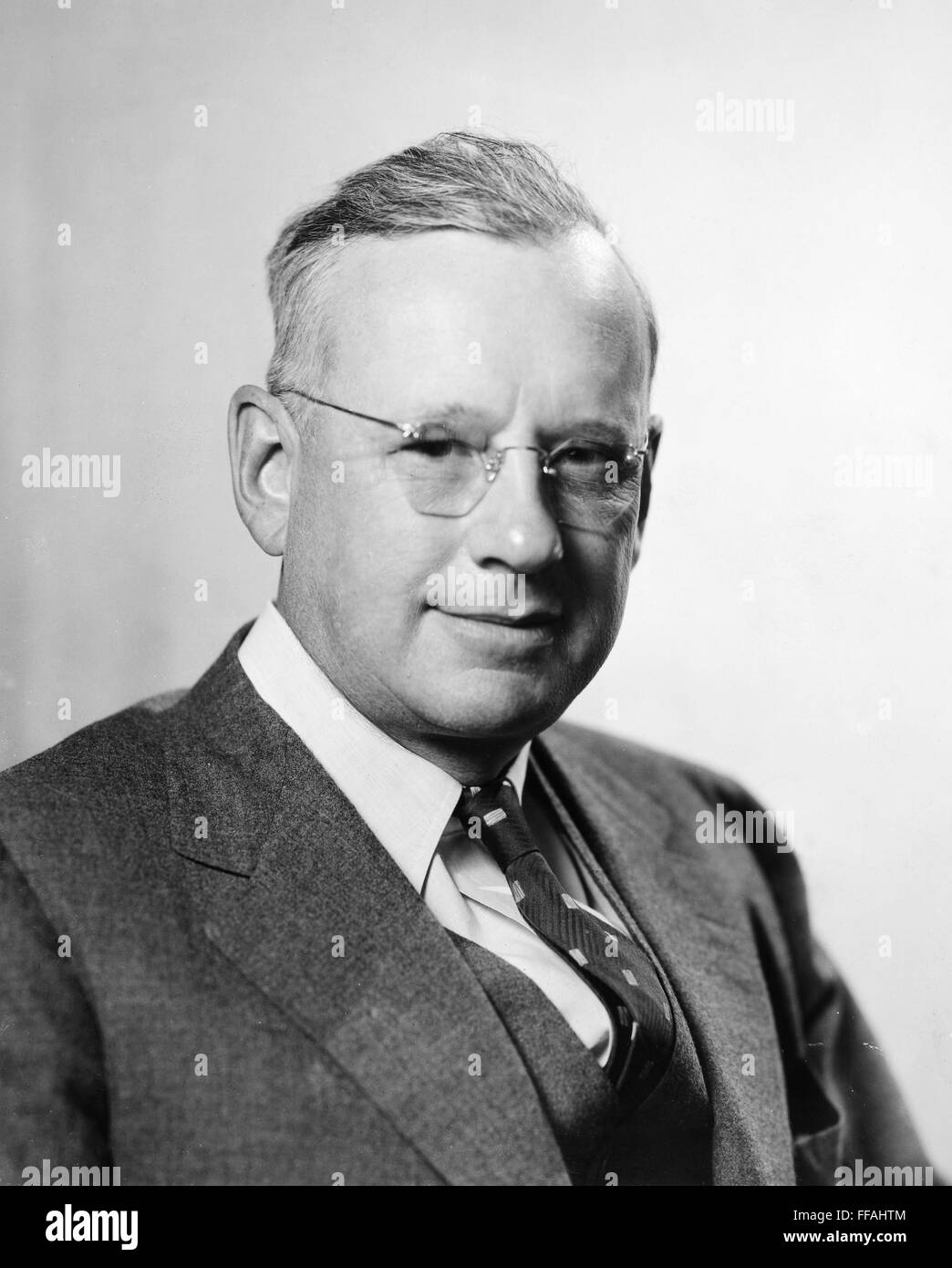 ALFREND MOSSMAN LANDON /n(1887-1987). American businessman and ...