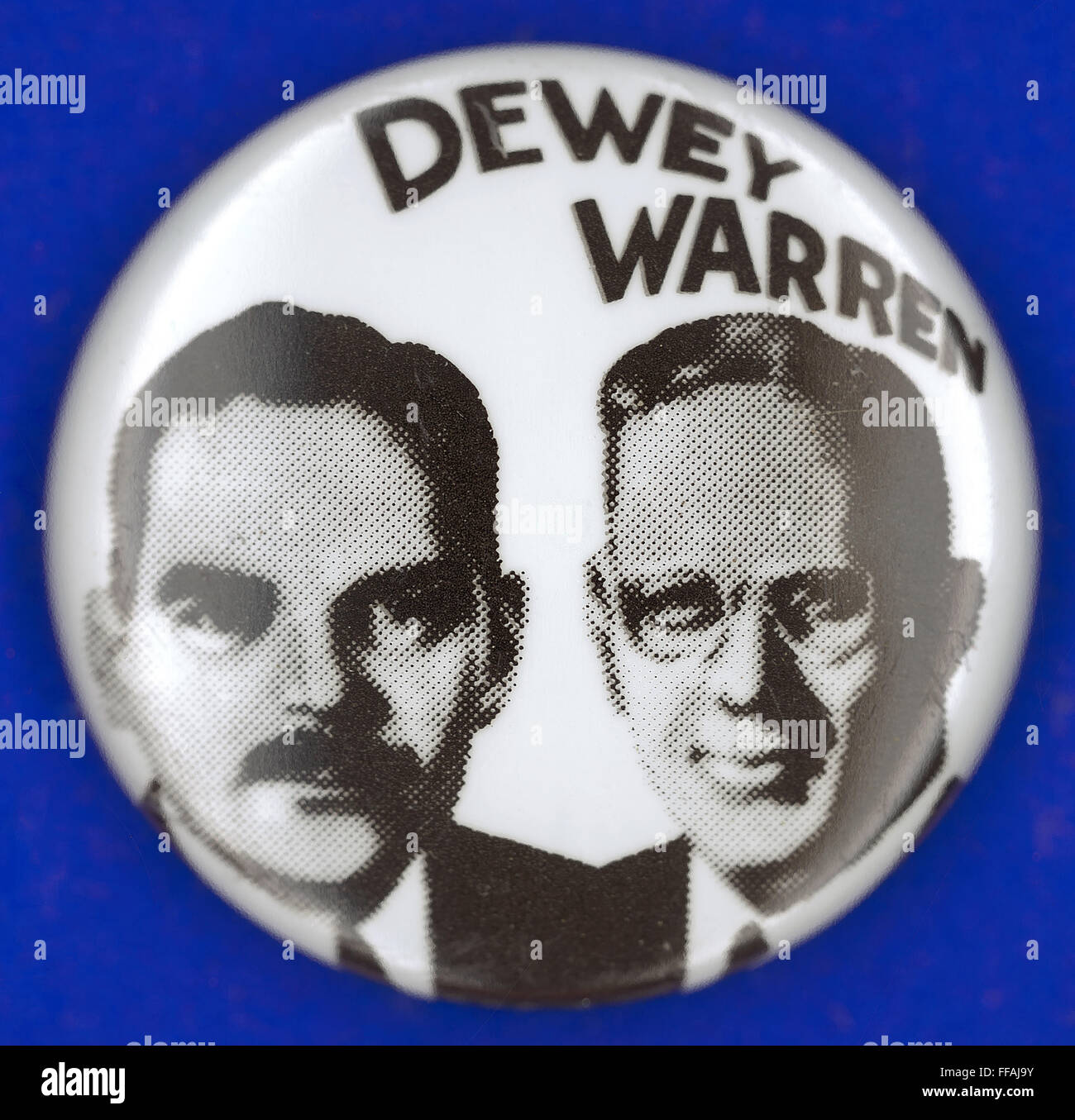 PRESIDENTIAL CAMPAIGN:1948. /nRepublican campaign button from the 1948 ...