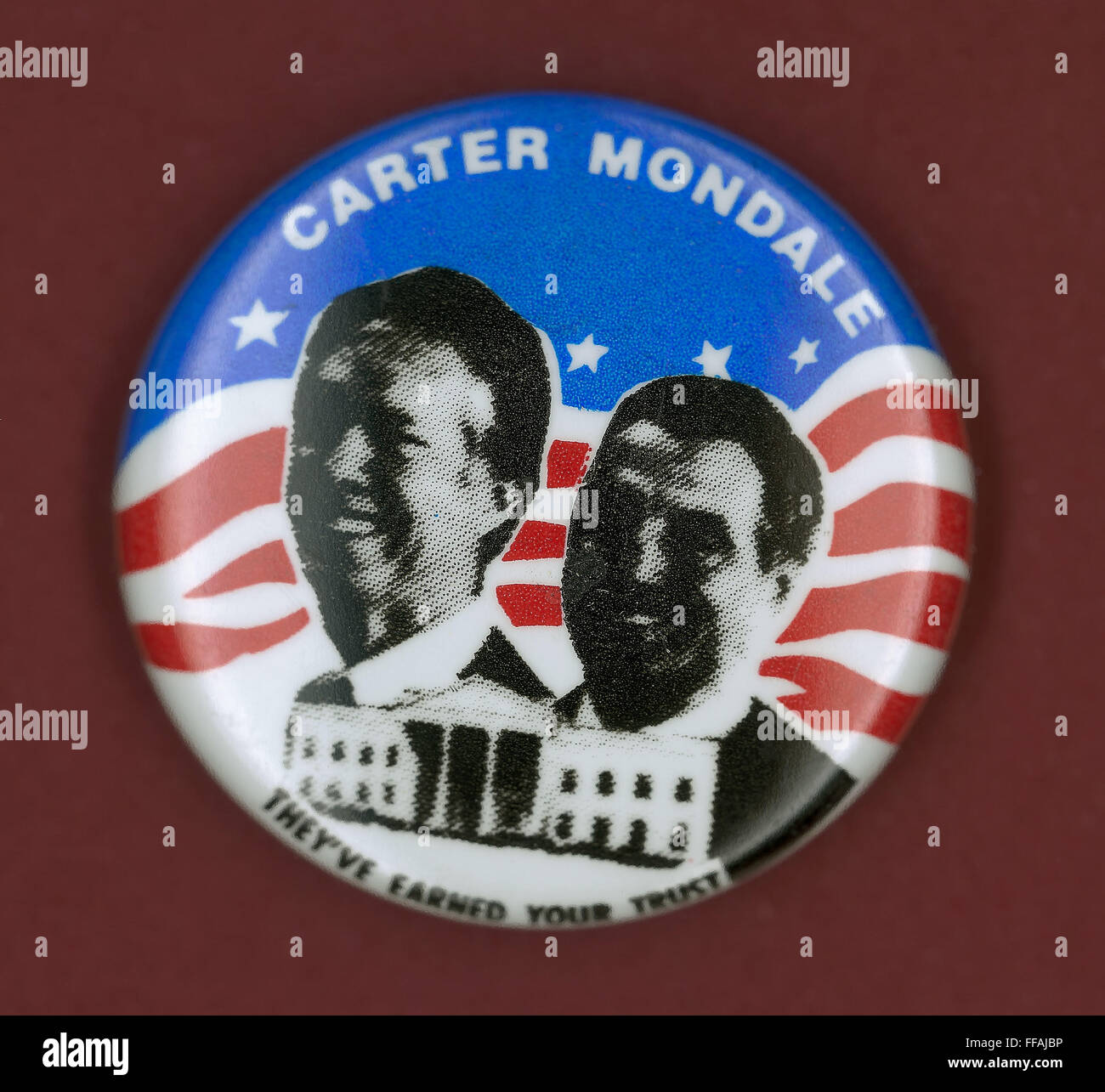 CARTER CAMPAIGN BUTTON. /nDemocratic presidential campaign button from ...