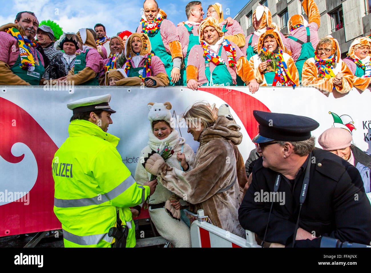 Police operation during street carnival in Cologne, Germany, during ...