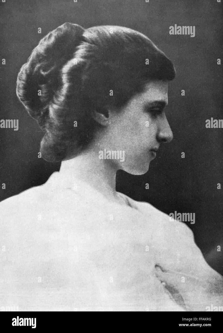 LADY OTTOLINE MORRELL. /n(1873-1938). English socialite Stock Photo - Alamy