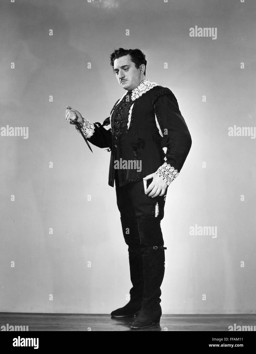 JAN PEERCE (1904-1984). /nAmerican operatic tenor. As Edgardo in 'Lucia ...