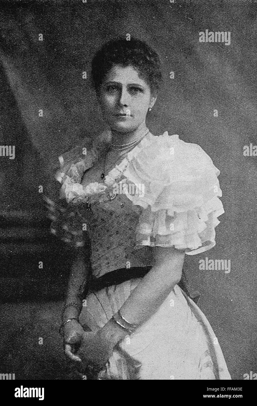 LADY CLAUDE MACDONALD /nNΘe Ethel Armstrong. Wife of Sir Claude ...