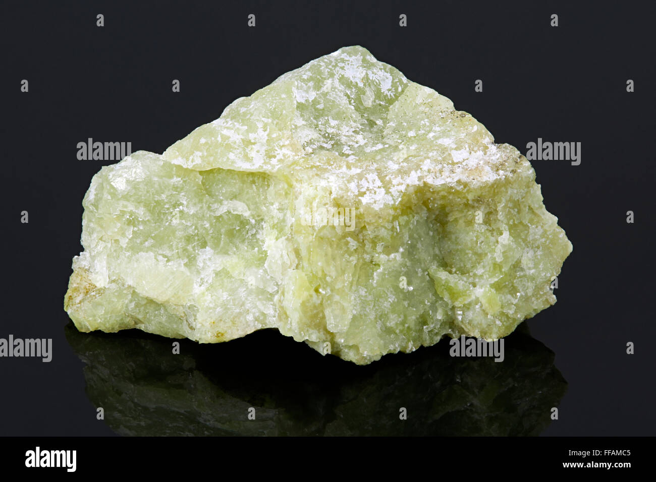 Olivine hi-res stock photography and images - Alamy