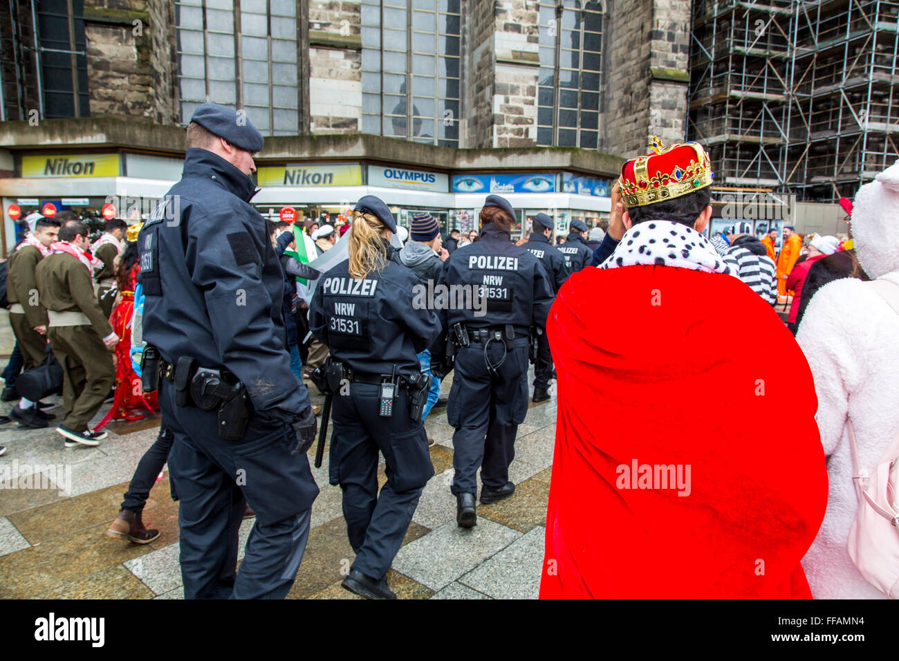 Police operation during street carnival in Cologne, Germany, during ...
