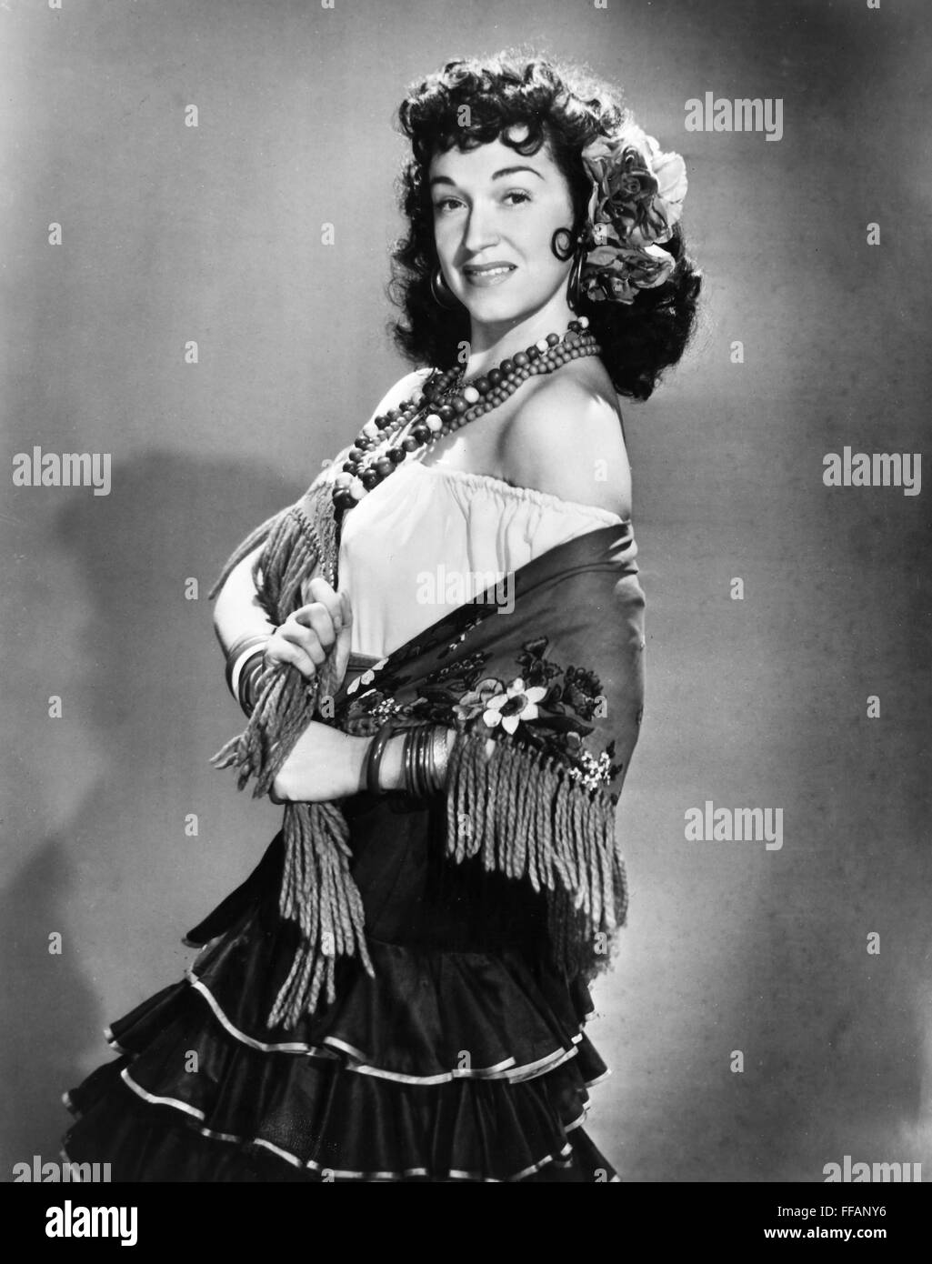 RIS╦ STEVENS (1913- ). /nAmerican mezzo-soprano. Photographed in the ...