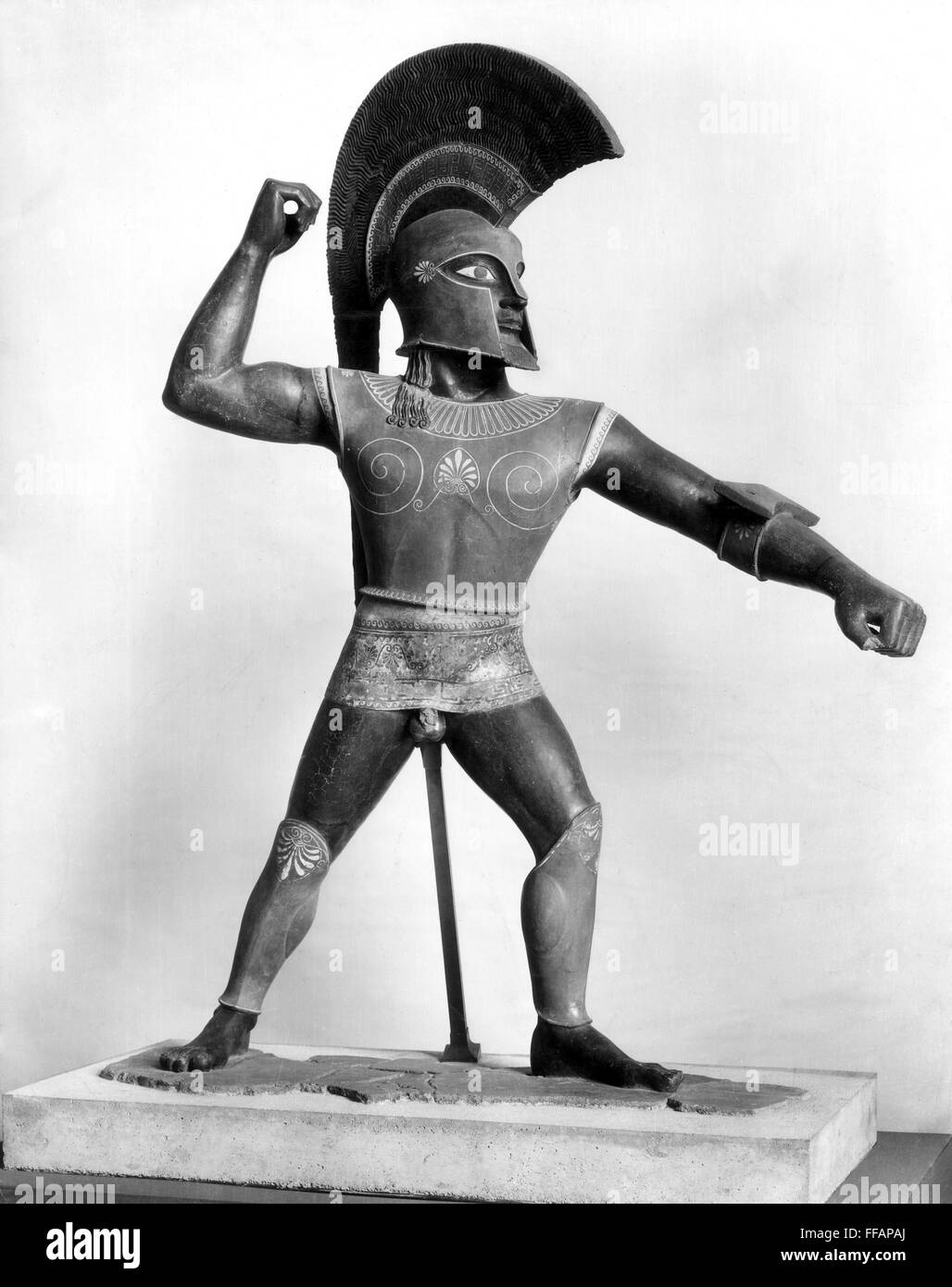 ETRUSCAN WARRIOR STATUE. /nStatue of an Etruscan warrior, early 20th ...