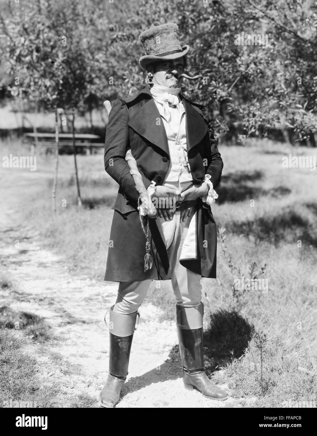 SILENT STILL: SINGLE MAN Stock Photo - Alamy