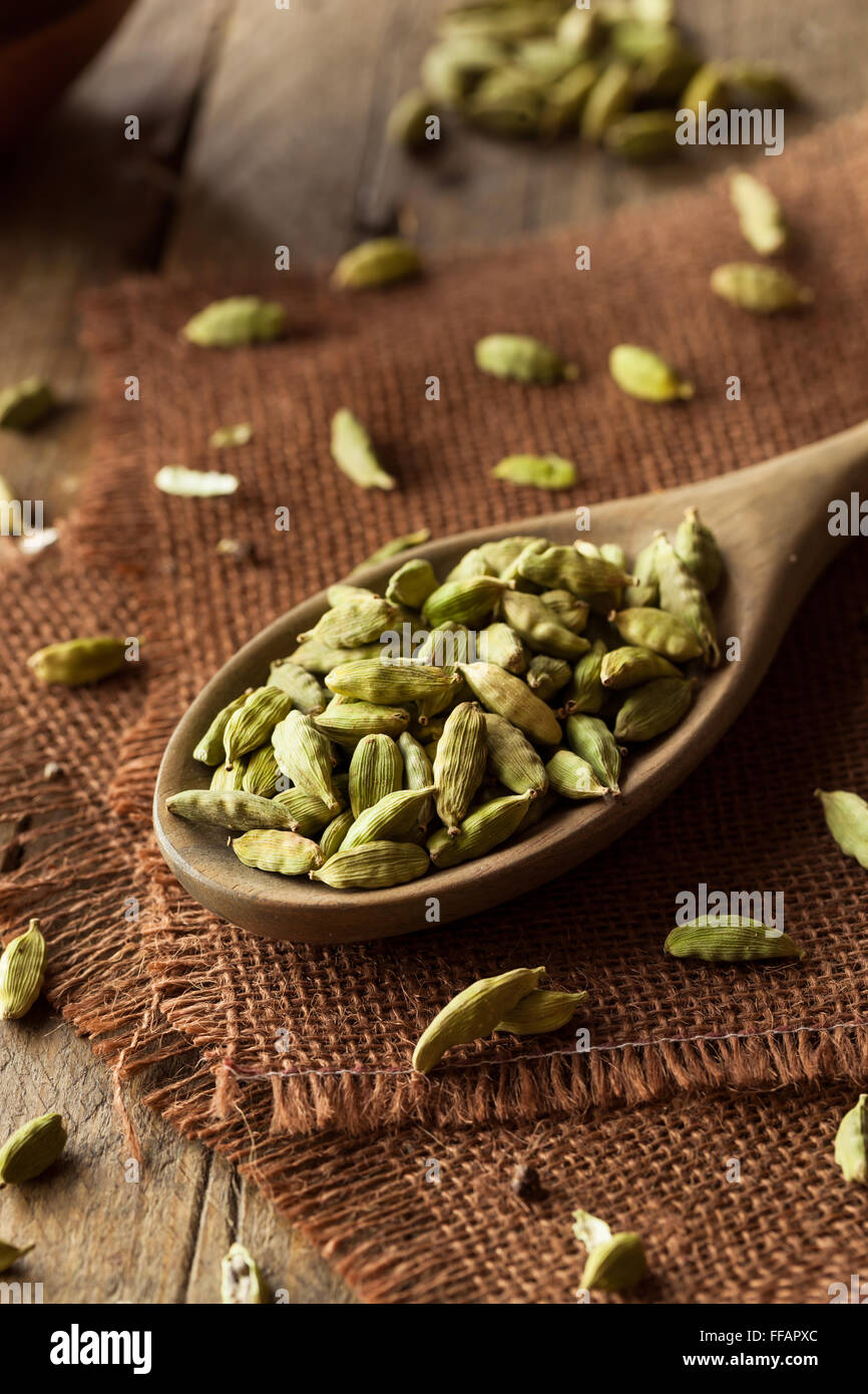 Cardomom pods hi-res stock photography and images - Alamy
