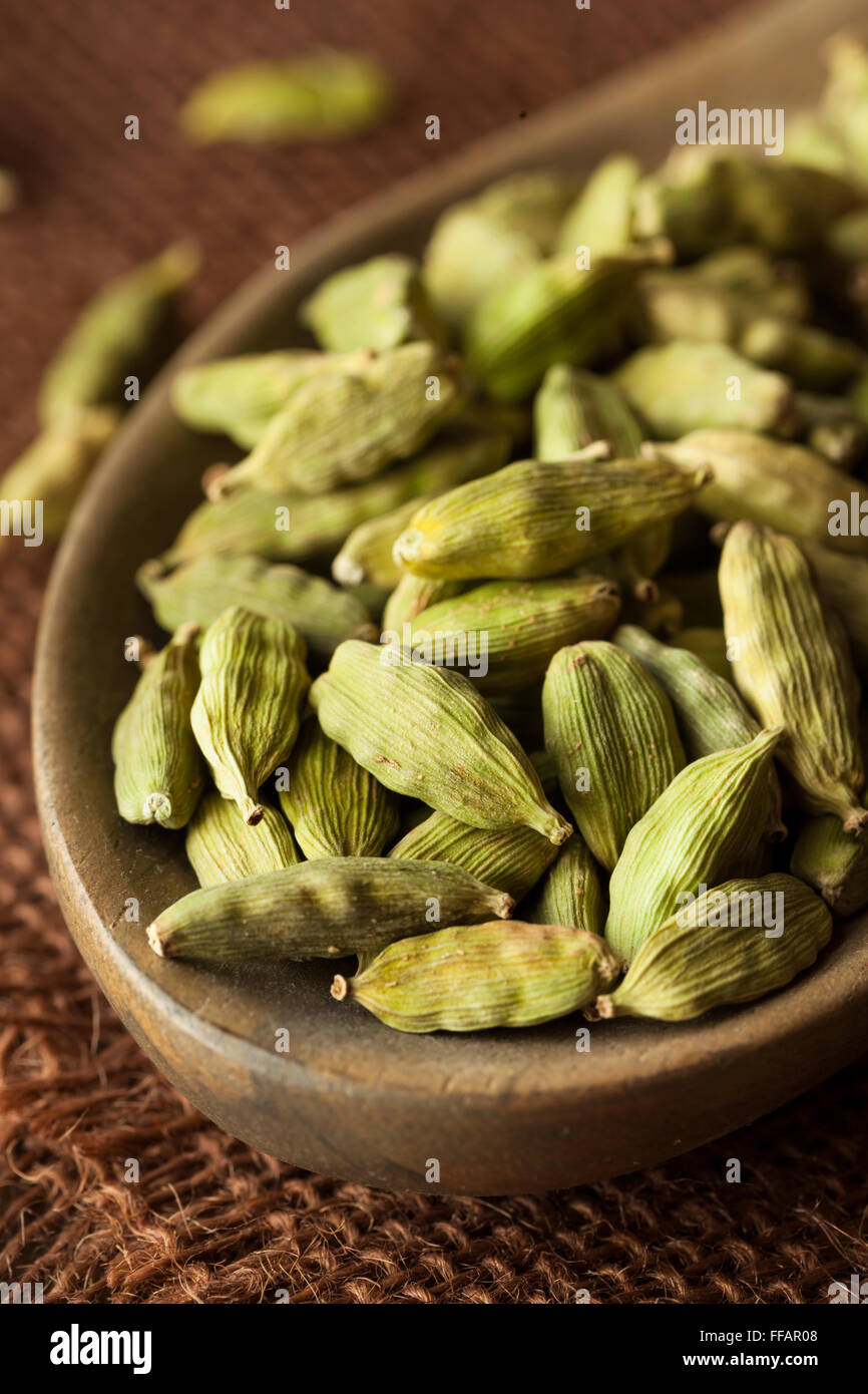 Raw Organic Cardamom Pods Ready to Use Stock Photo - Alamy