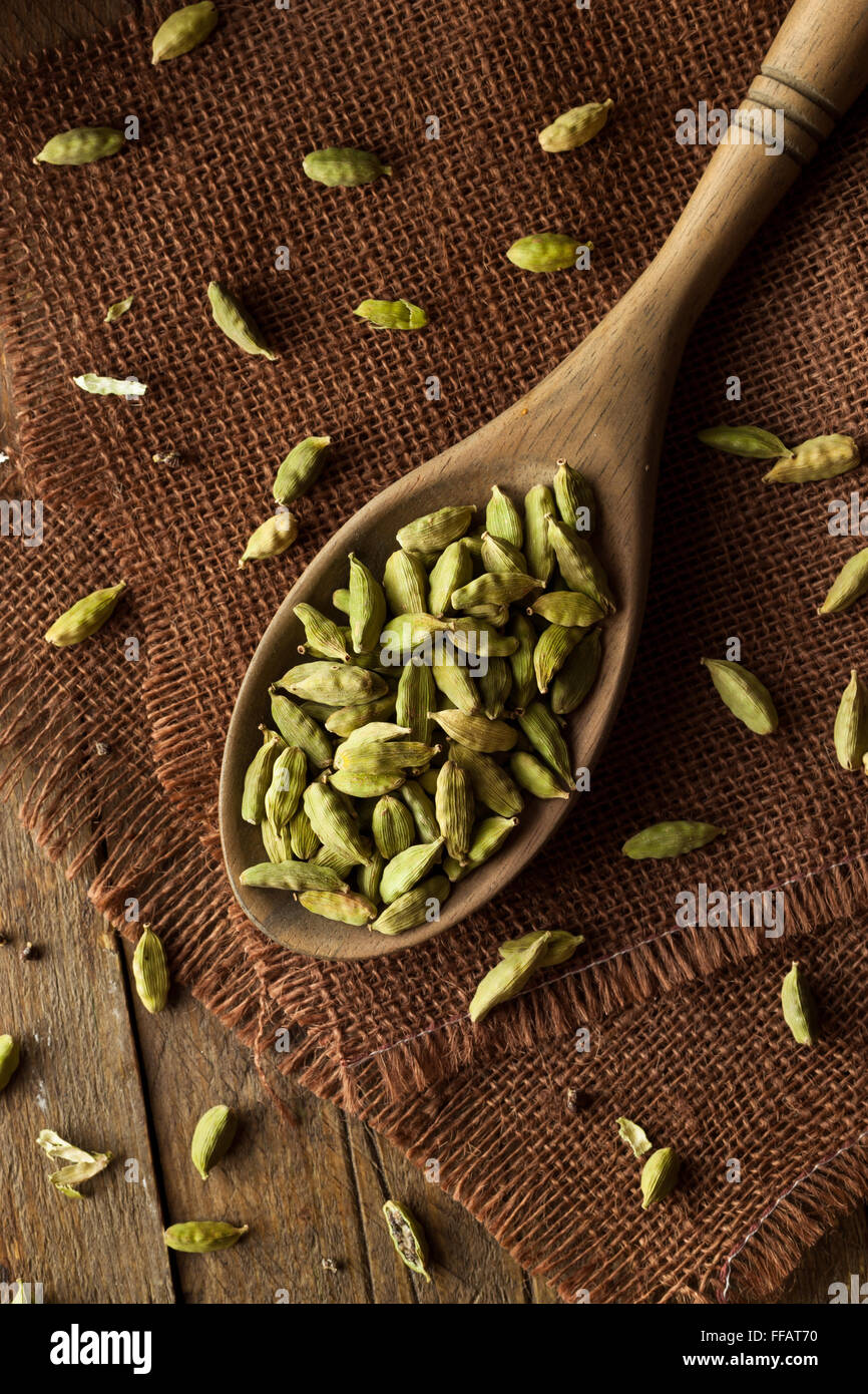 Raw Organic Cardamom Pods Ready to Use Stock Photo - Alamy