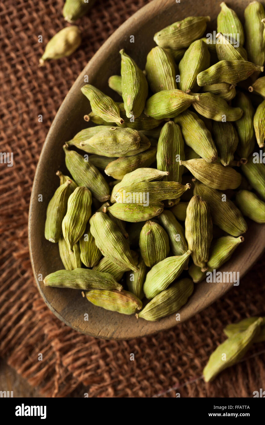 Raw Organic Cardamom Pods Ready to Use Stock Photo - Alamy