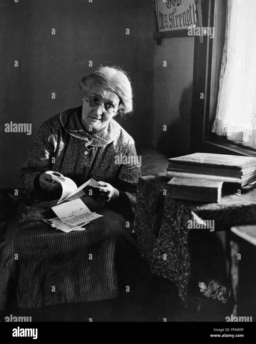 SILENT FILM STILL: WOMAN Stock Photo - Alamy