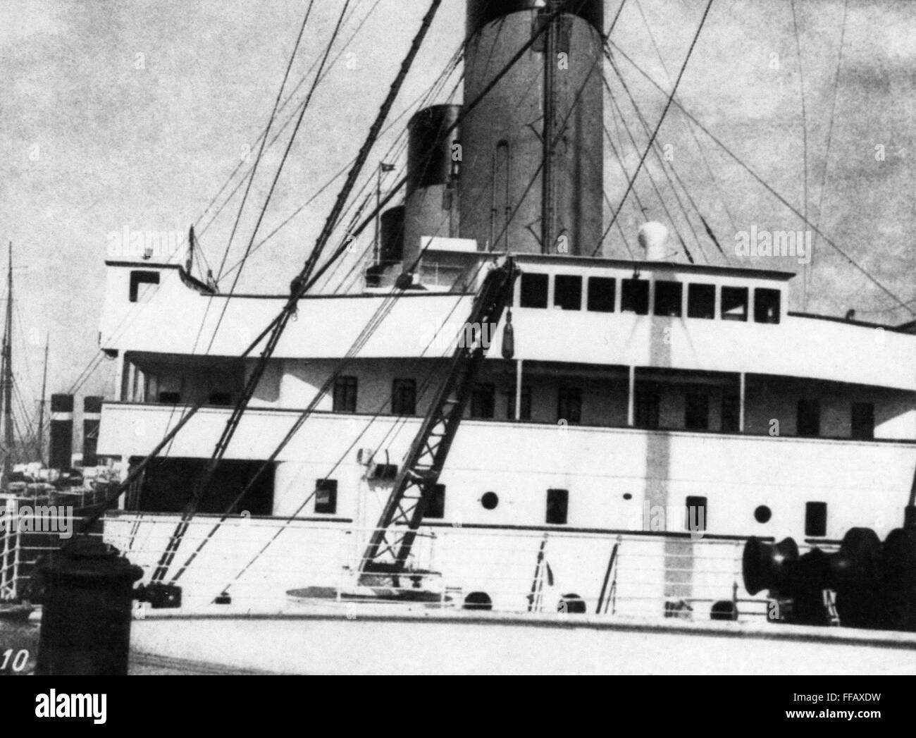 TITANIC: THE BRIDGE, 1912. /nBridge of the 'Titanic.' Photographed for ...