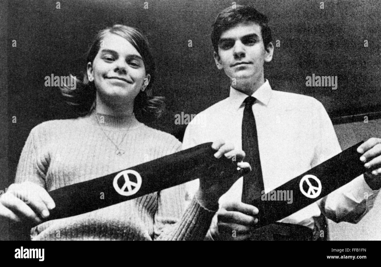 ANTI-WAR STUDENTS, 1960s. /nMary Beth and John Tinker of Des Moines ...