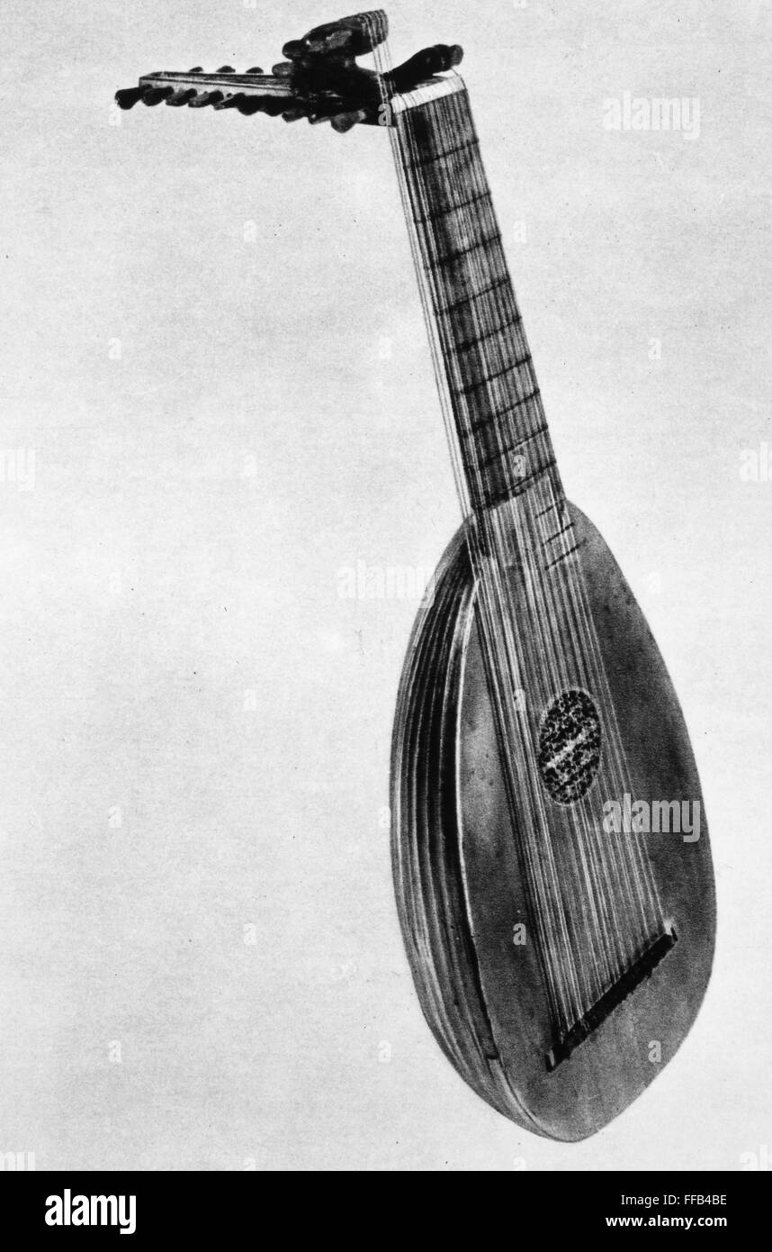 LUTE, 17th CENTURY. /nA lute made by Thomas Edlinger of Prague, late ...