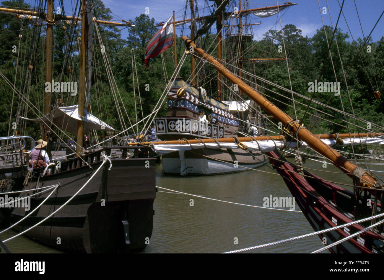 JAMESTOWN: SHIPS. /nReplicas at the Jamestown Settlement Museum of the ...