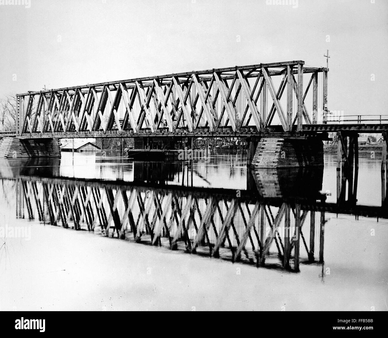 RAILROAD BRIDGE: RED RIVER. /nThe original Northern Pacific Railroad ...