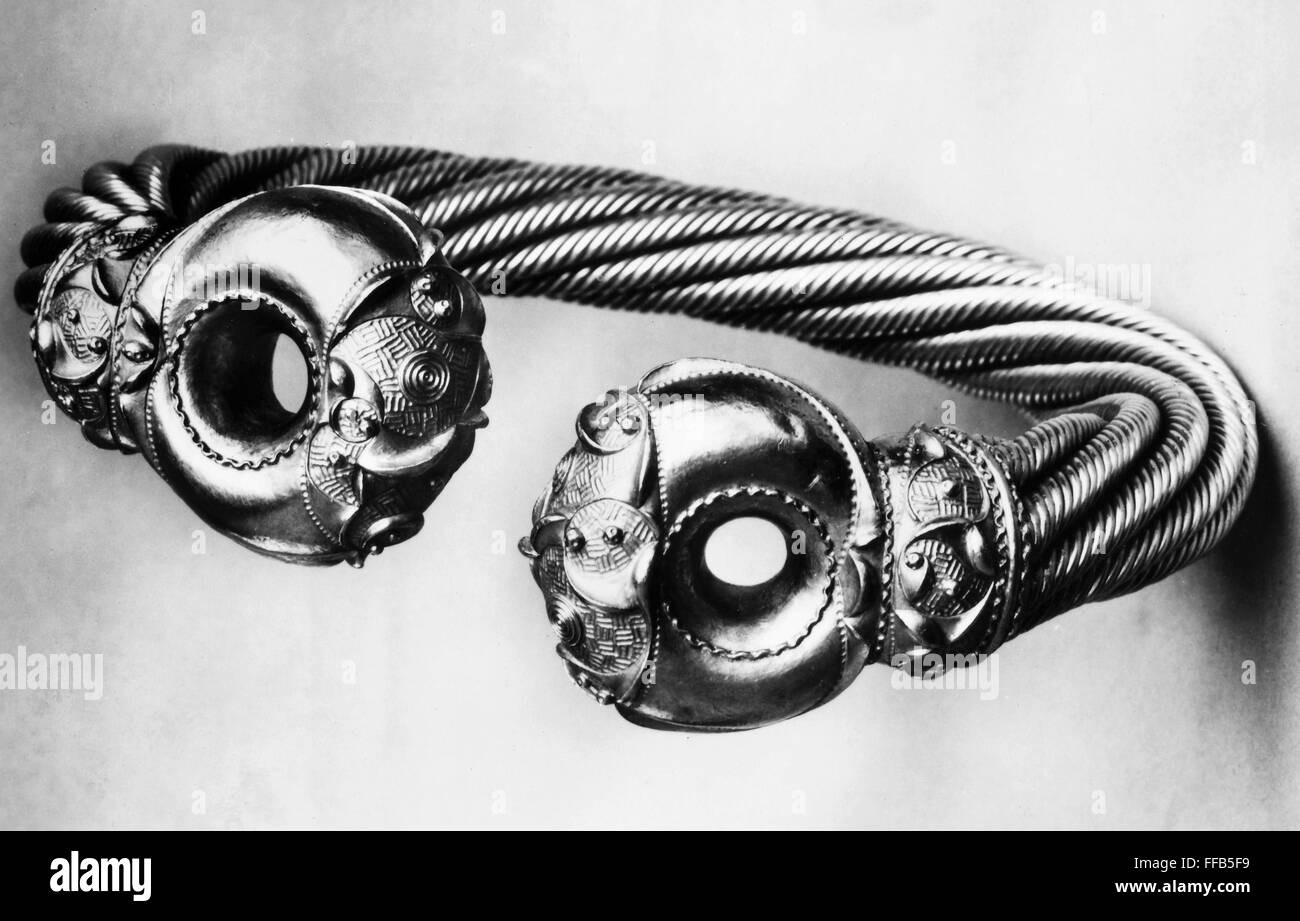 Snettisham torc hi-res stock photography and images - Alamy