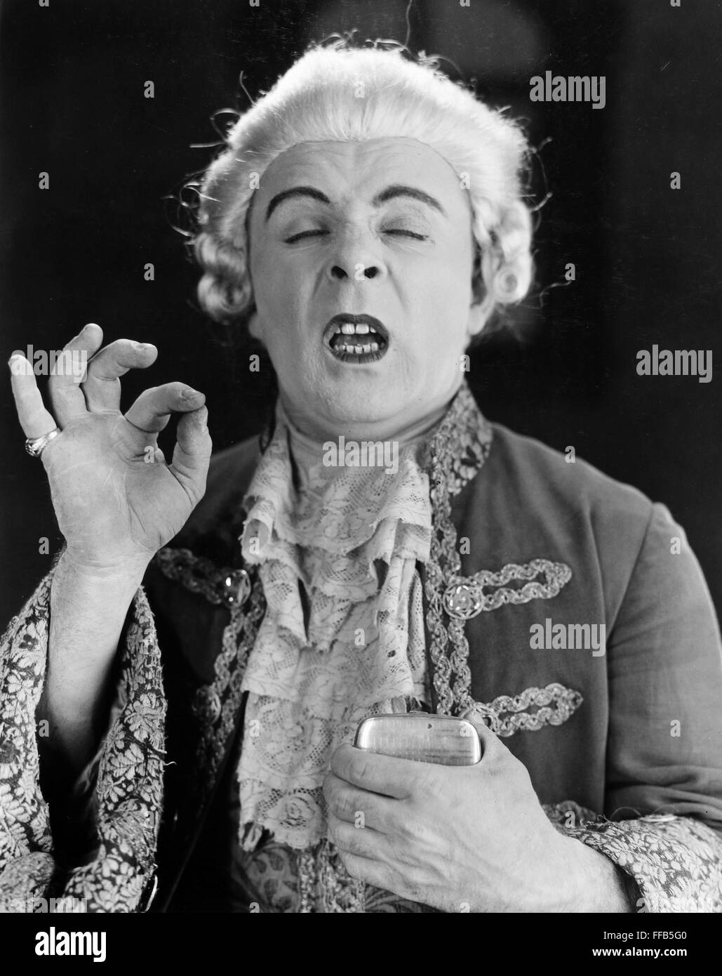 SILENT FILM STILL: SNUFF. /nBobby Vernon (1897-1939) in a scene from an ...