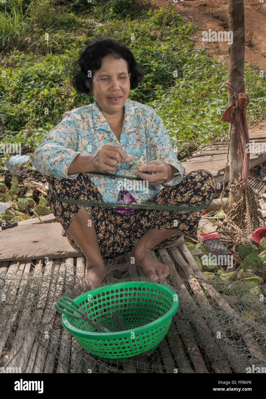 Fishing net making hi-res stock photography and images - Alamy