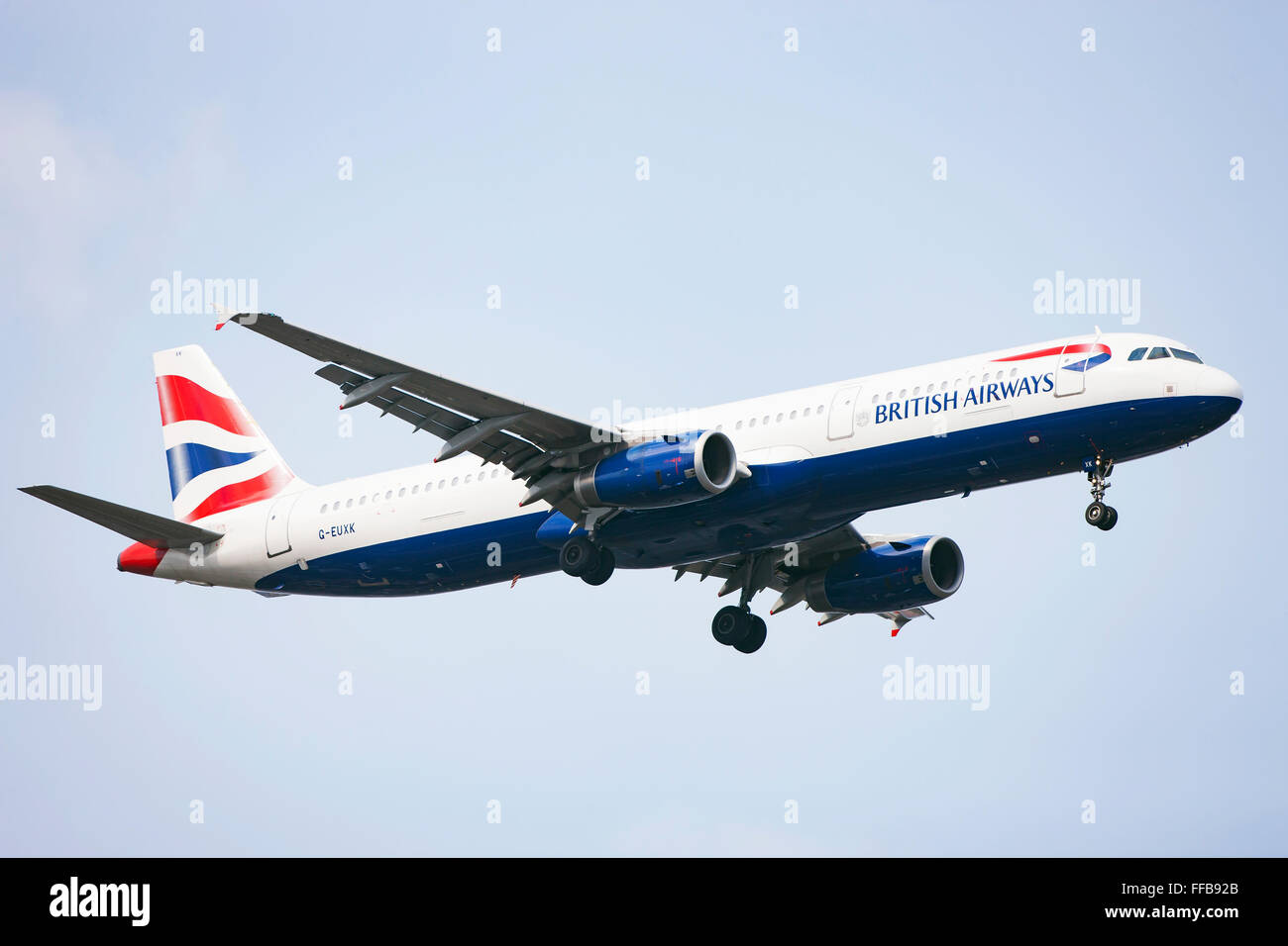 British airways airliner hi-res stock photography and images - Alamy
